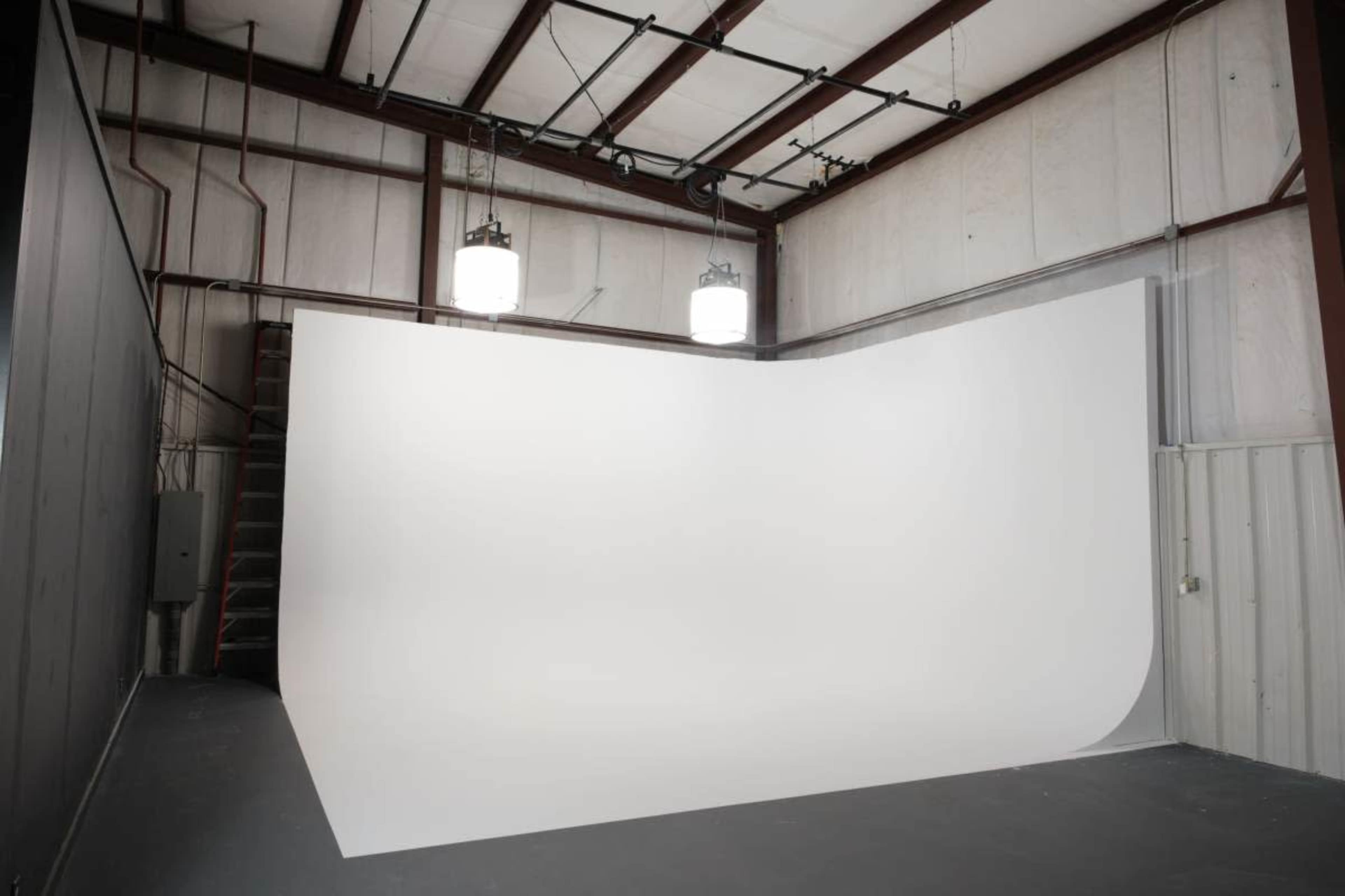 Midtown Camera Prep Facility and Photo/Video Studio, Tulsa, OK | Off ...