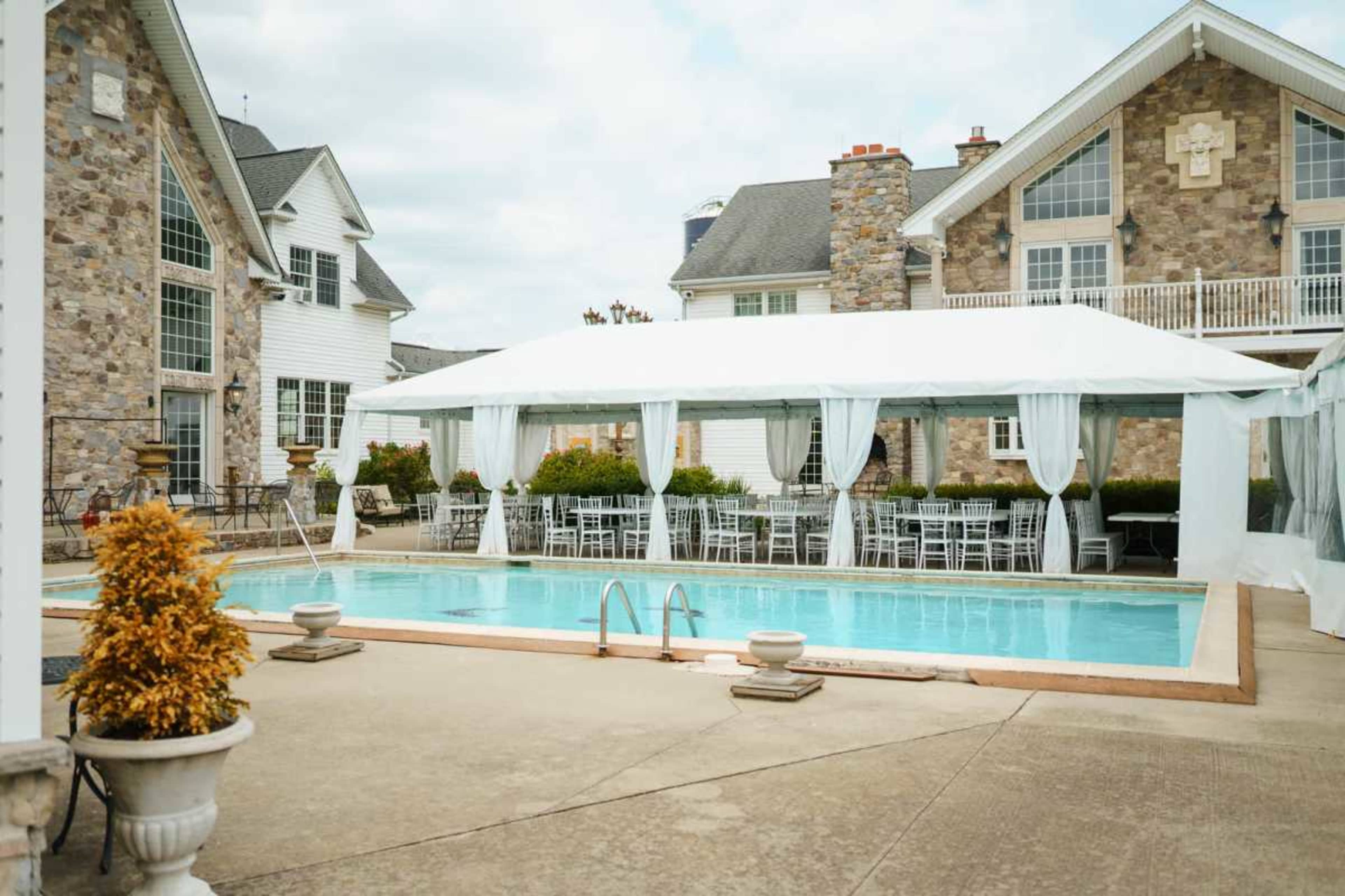 Chelsea Sun Inn | Chelsea Sun Inn - Poconos Farm Venue - Barns - Pool ...