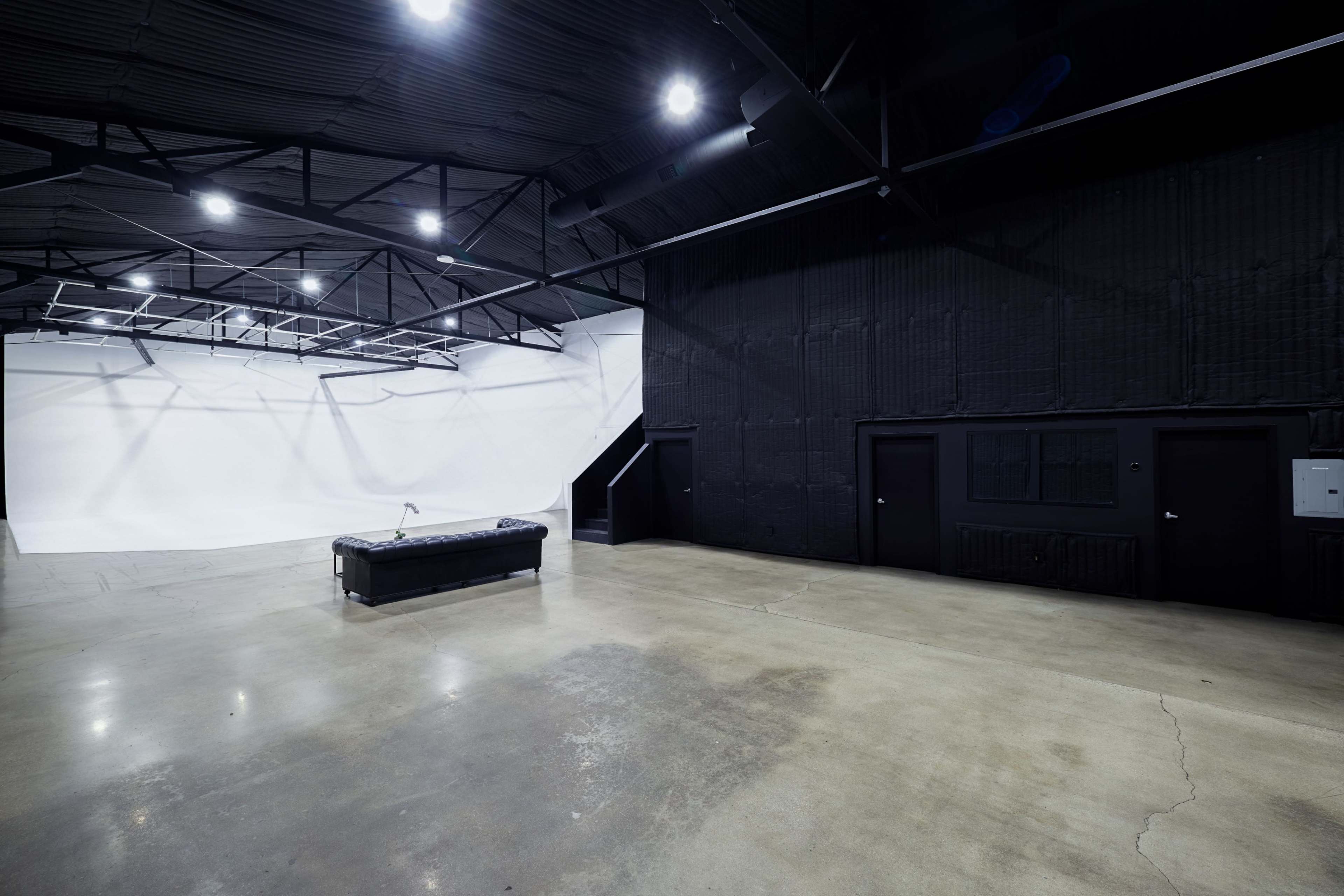 Spacious 5,200+ sq. ft. Studio with Large Cyc Wall & Private Outdoor Space, Los Angeles, CA ...