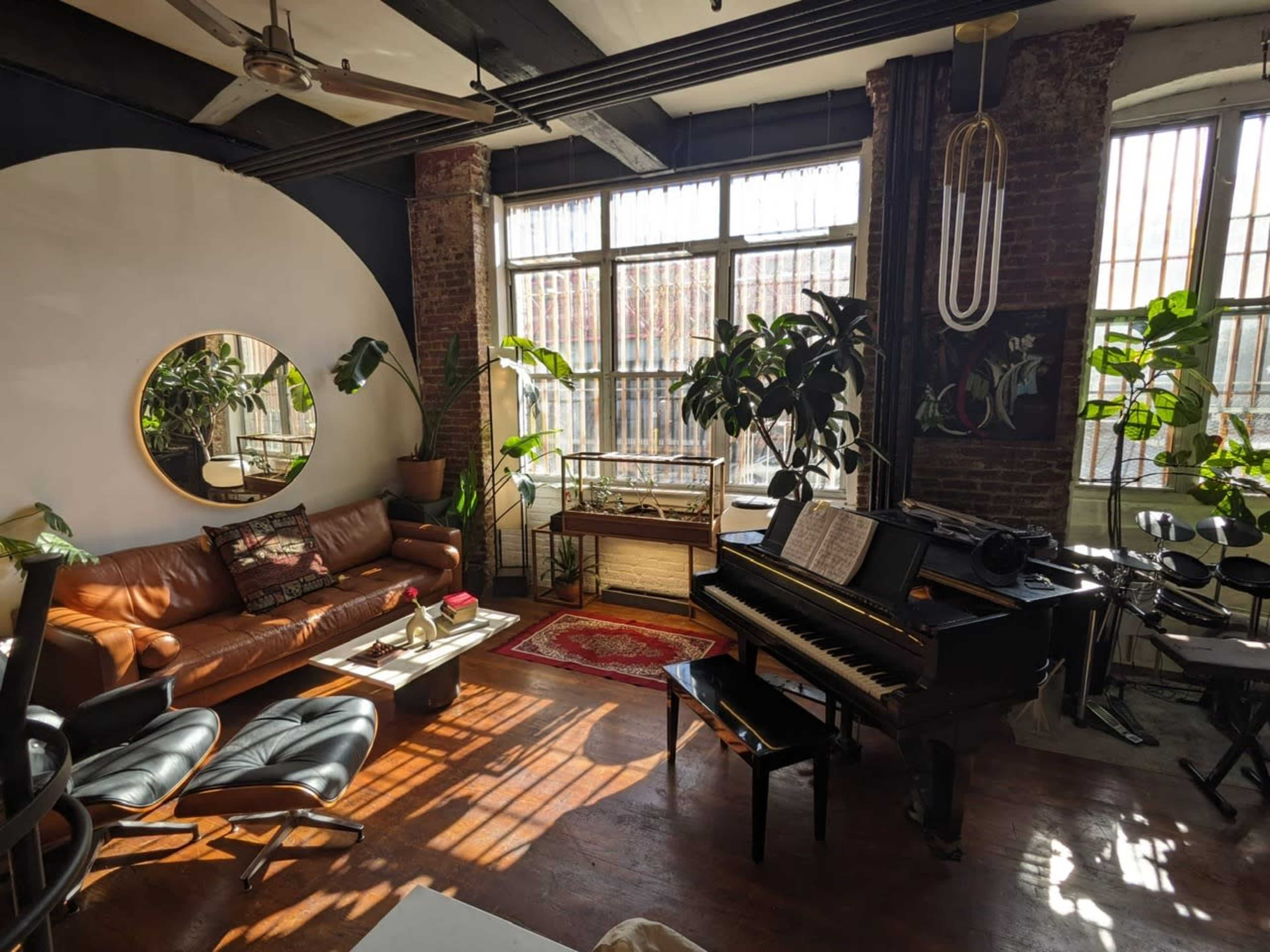 Artistic Loft-Apartment, Brooklyn, NY | Production | Peerspace