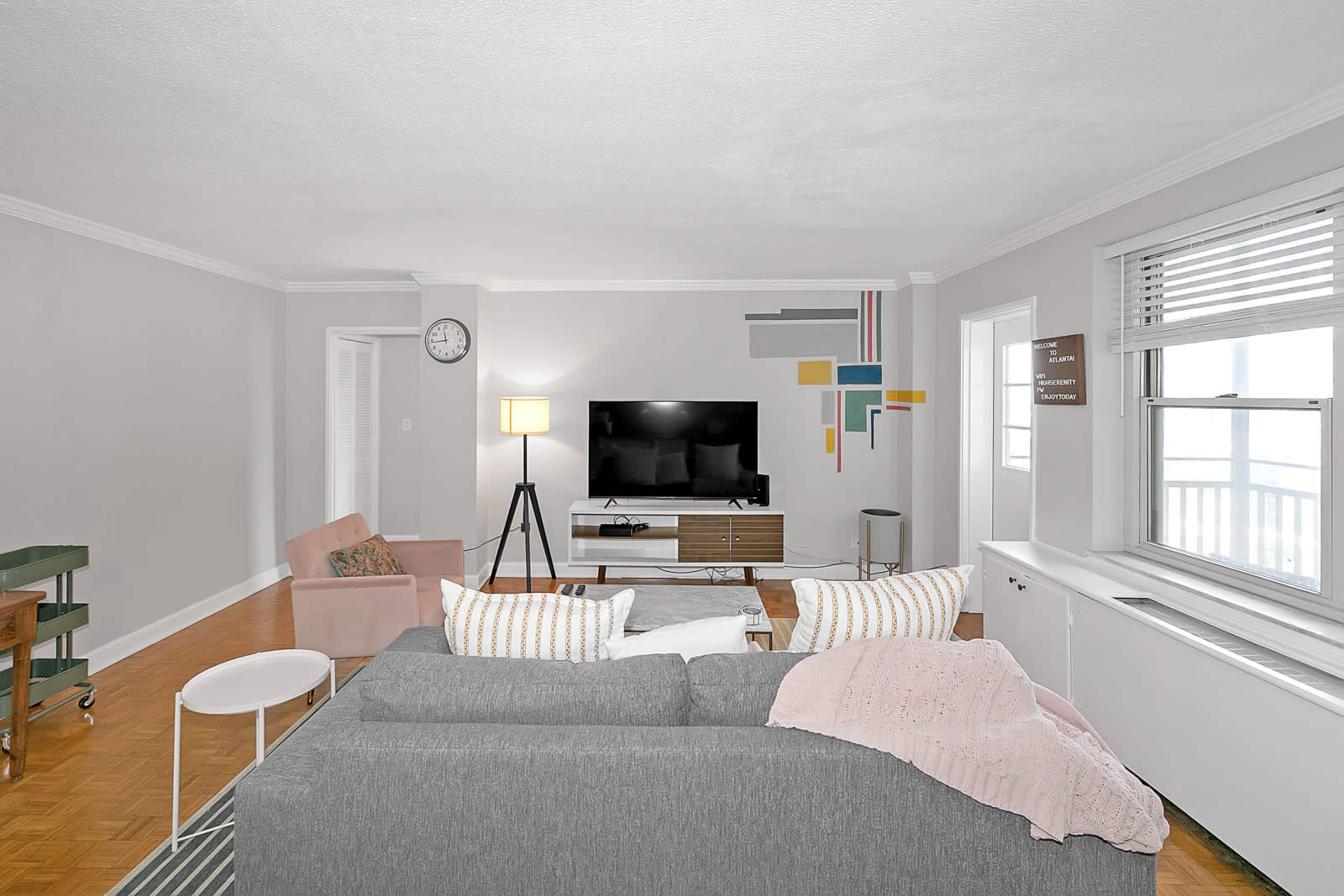 Stylish Condo | 21st floor Stylish Condo with gorgeous view of Downtown ...
