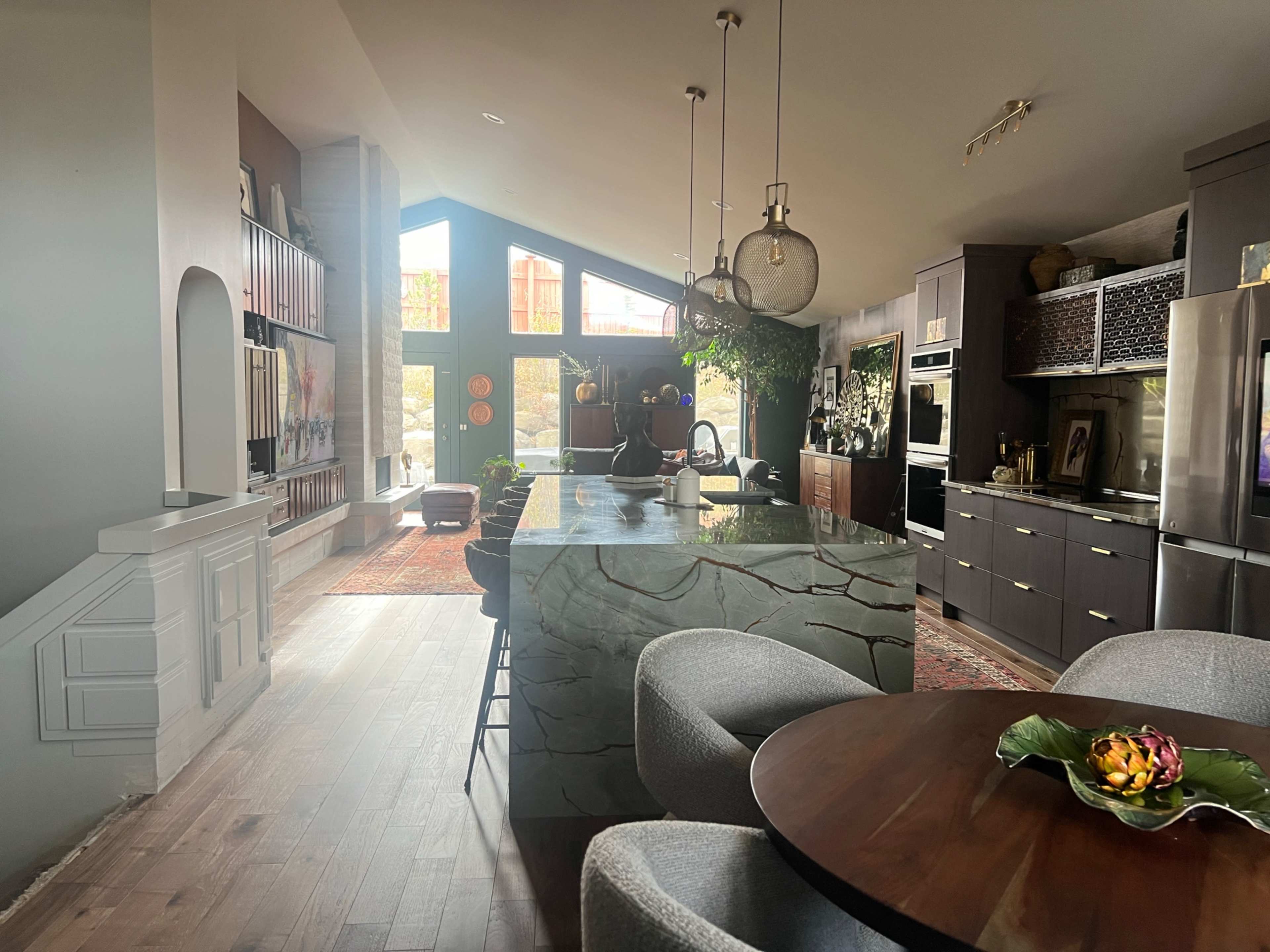 Designer Home, Calgary | Off-Site | Peerspace