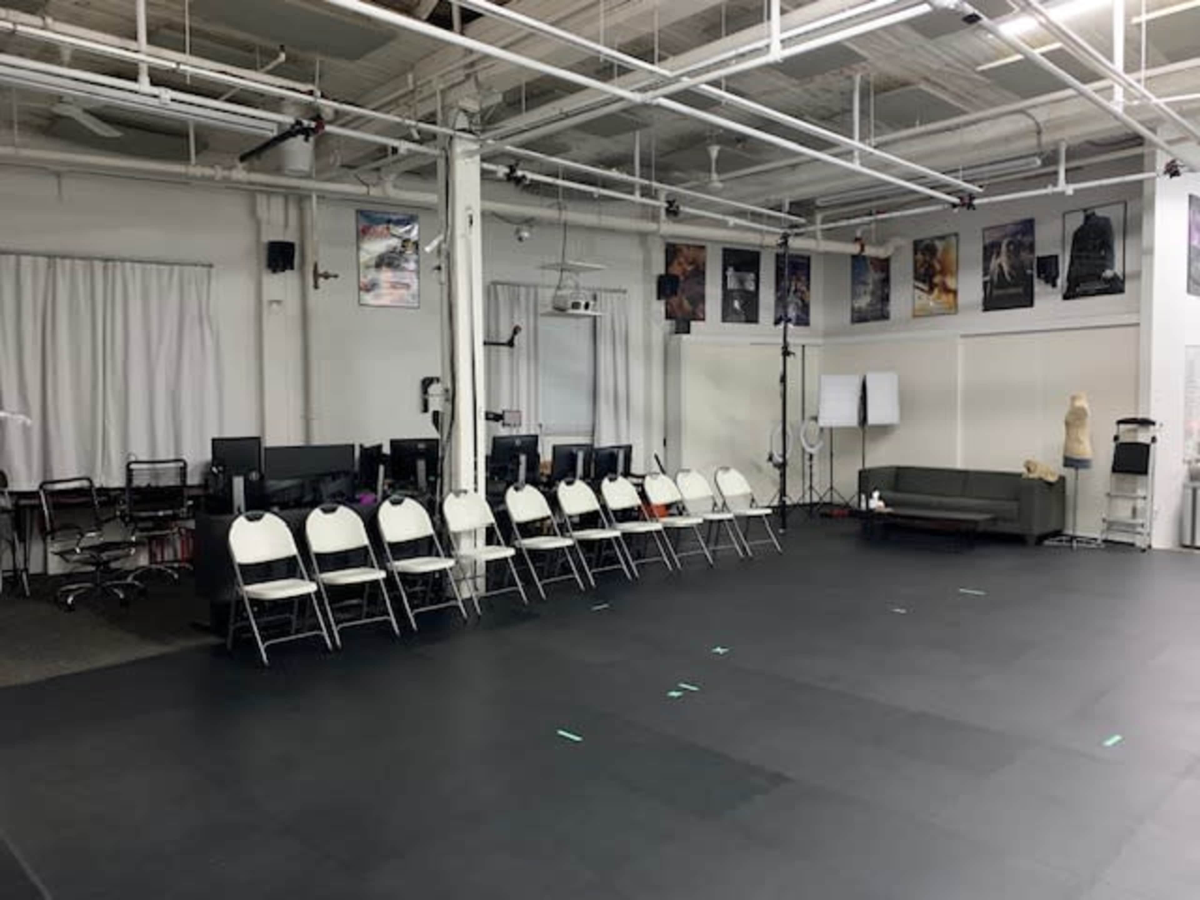 Excellent Studio Work Area - South Vancouver, Vancouver | Production ...