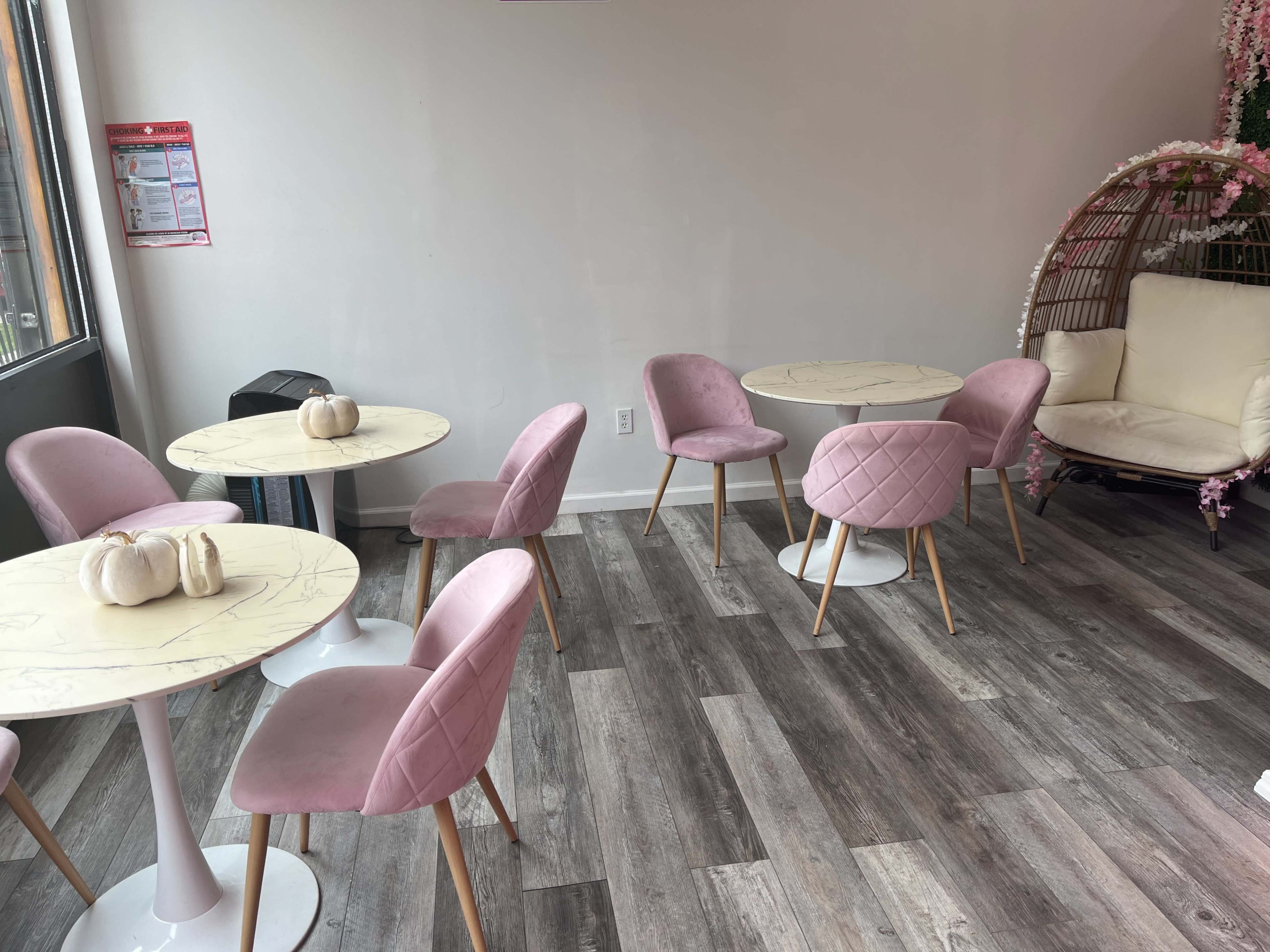 Ammie Cakes Bakery LLC | Flower Themed Space, Brooklyn, NY | Production ...