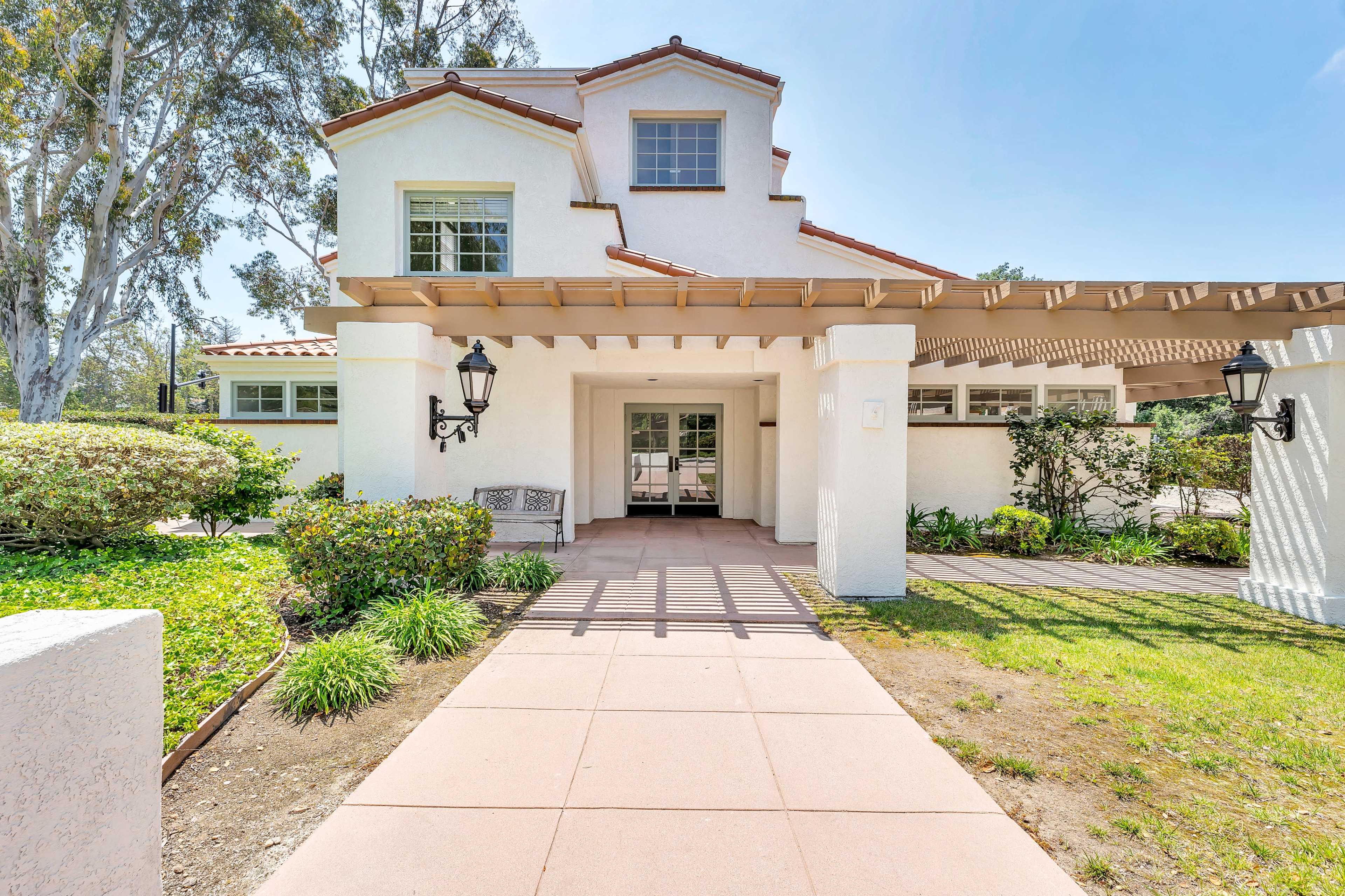 Villa-esque Multi-Use Space Centrally Located, Thousand Oaks, CA ...