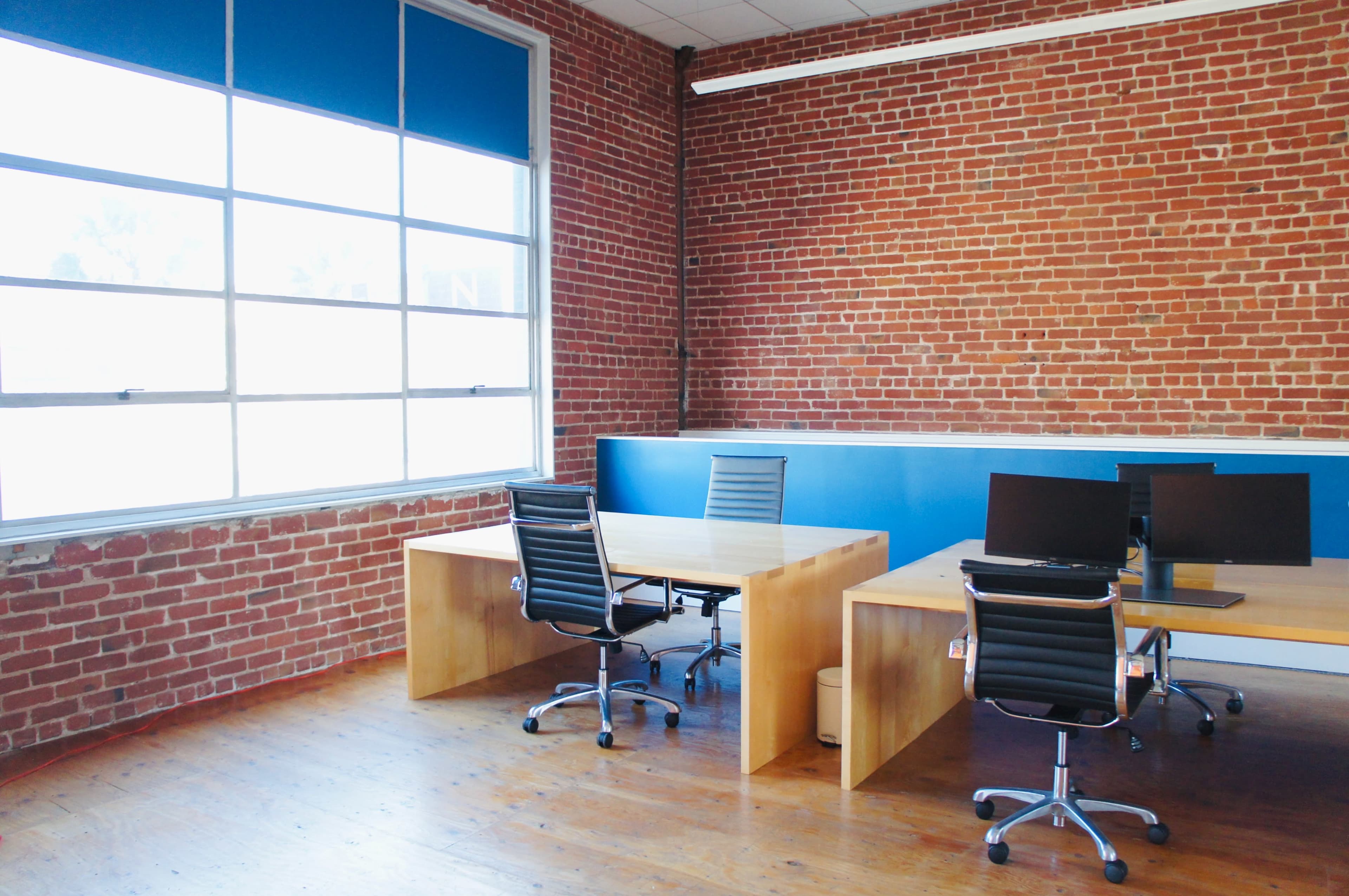 Creative Landing Spaces | A Modern Coworking Office for Workdays ...