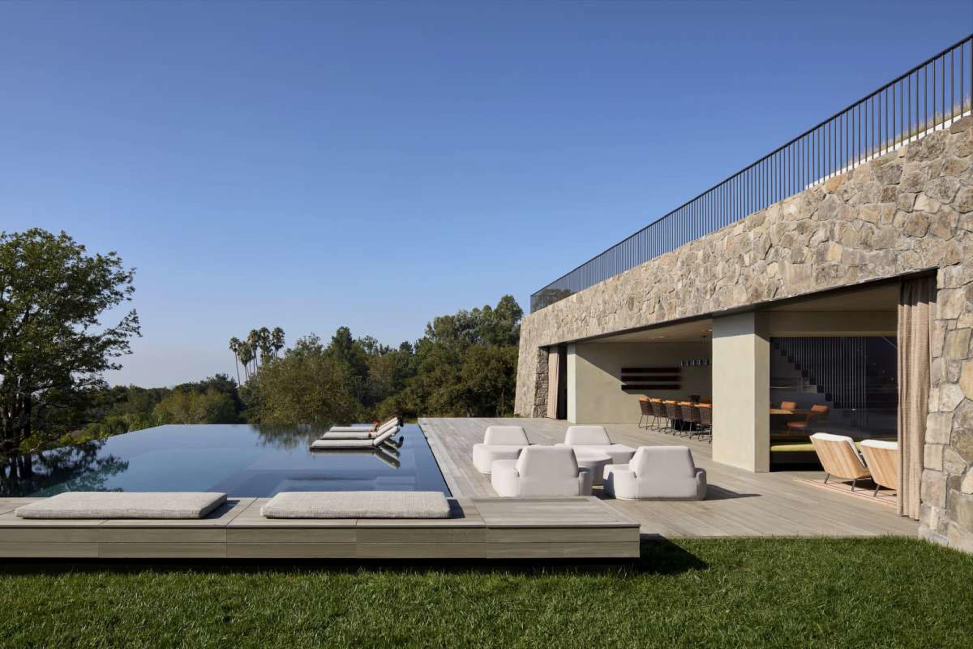 MDL Studios | Strata House - Elegant Living in Precise Luxury, Los ...