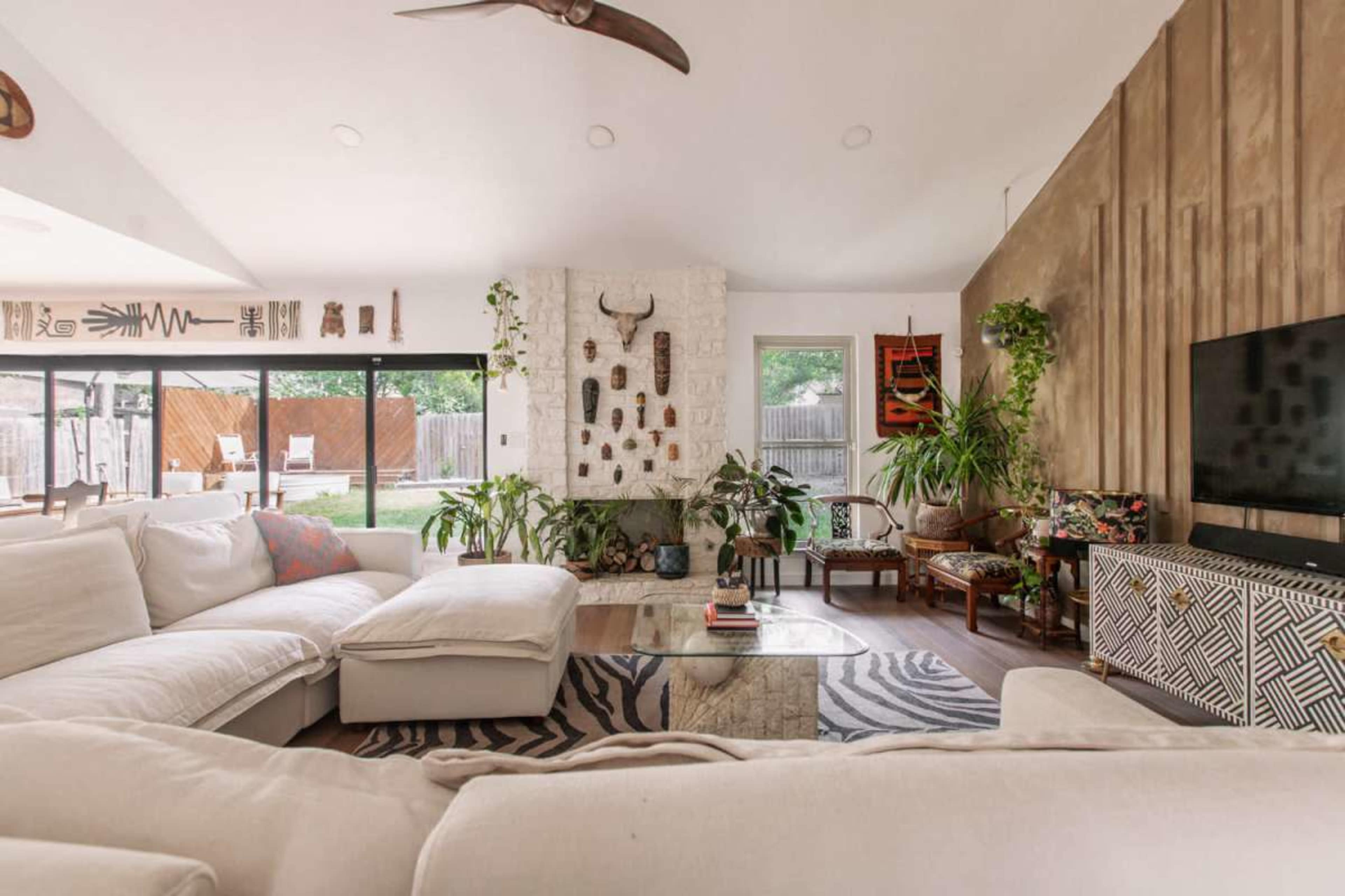 Stylish, unique, natural light-filled home, Austin, TX | Production ...