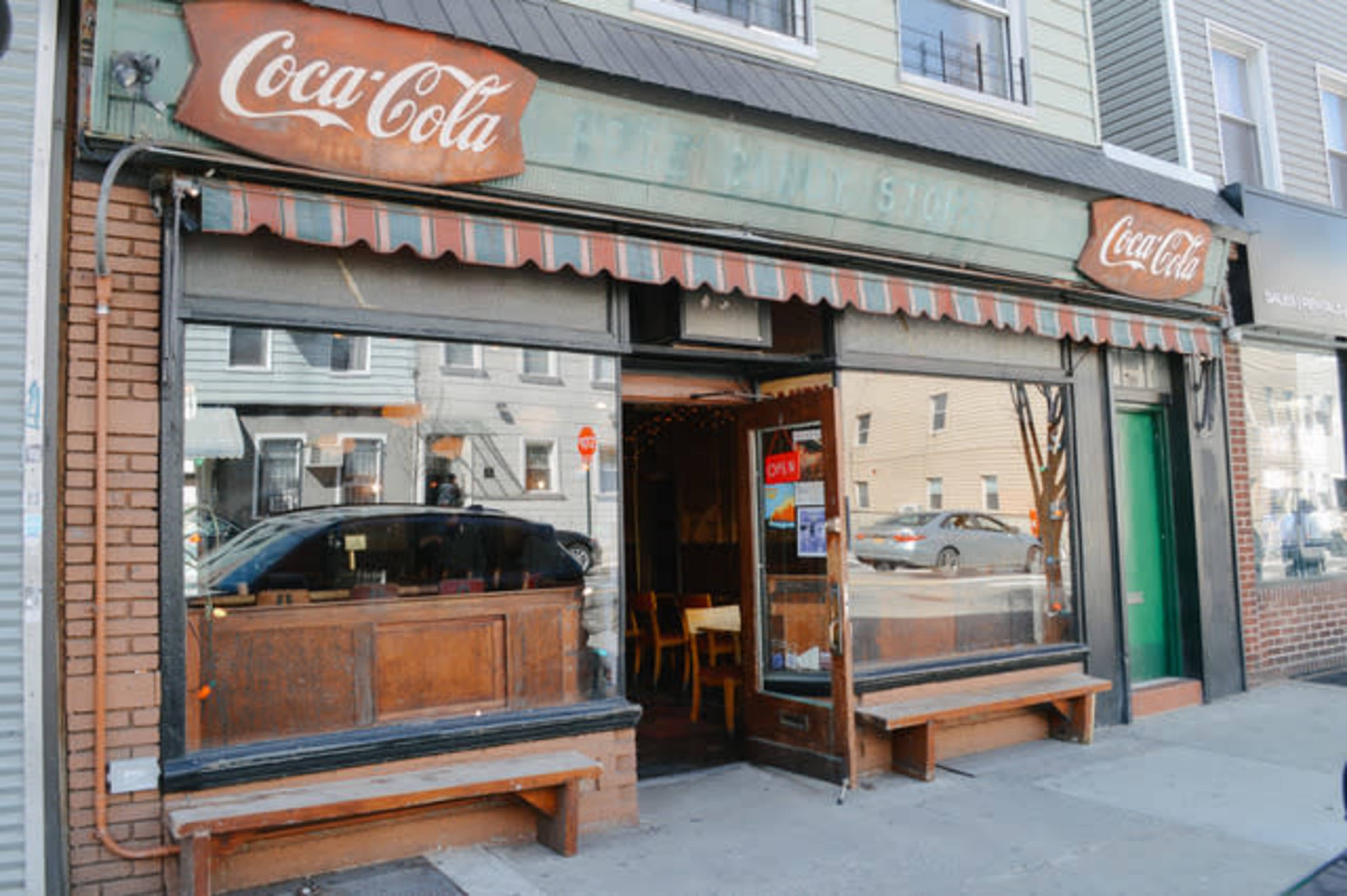 Pete's Candy Store | Old School Bar & Performance Venue in Williamsburg ...