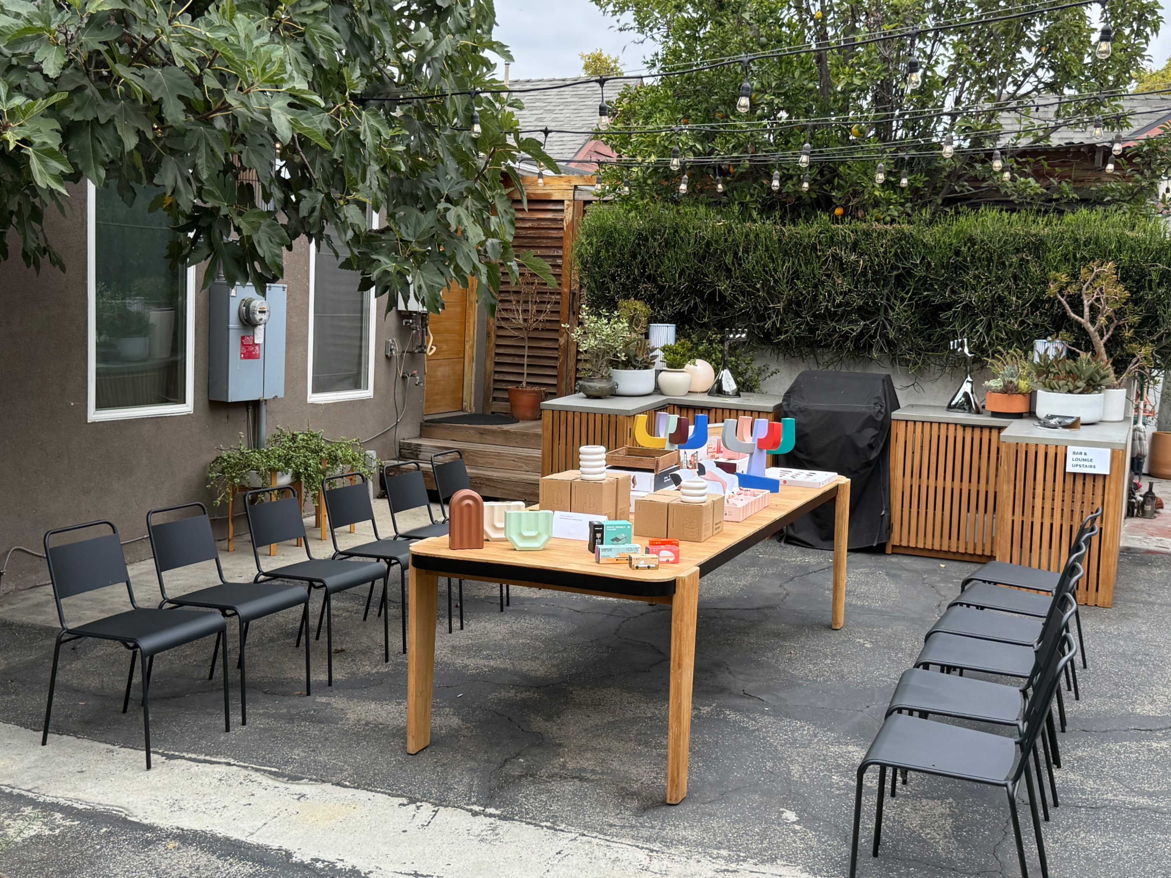 Collective Arts Incubator | Designer Courtyard in Art Collective, Los ...