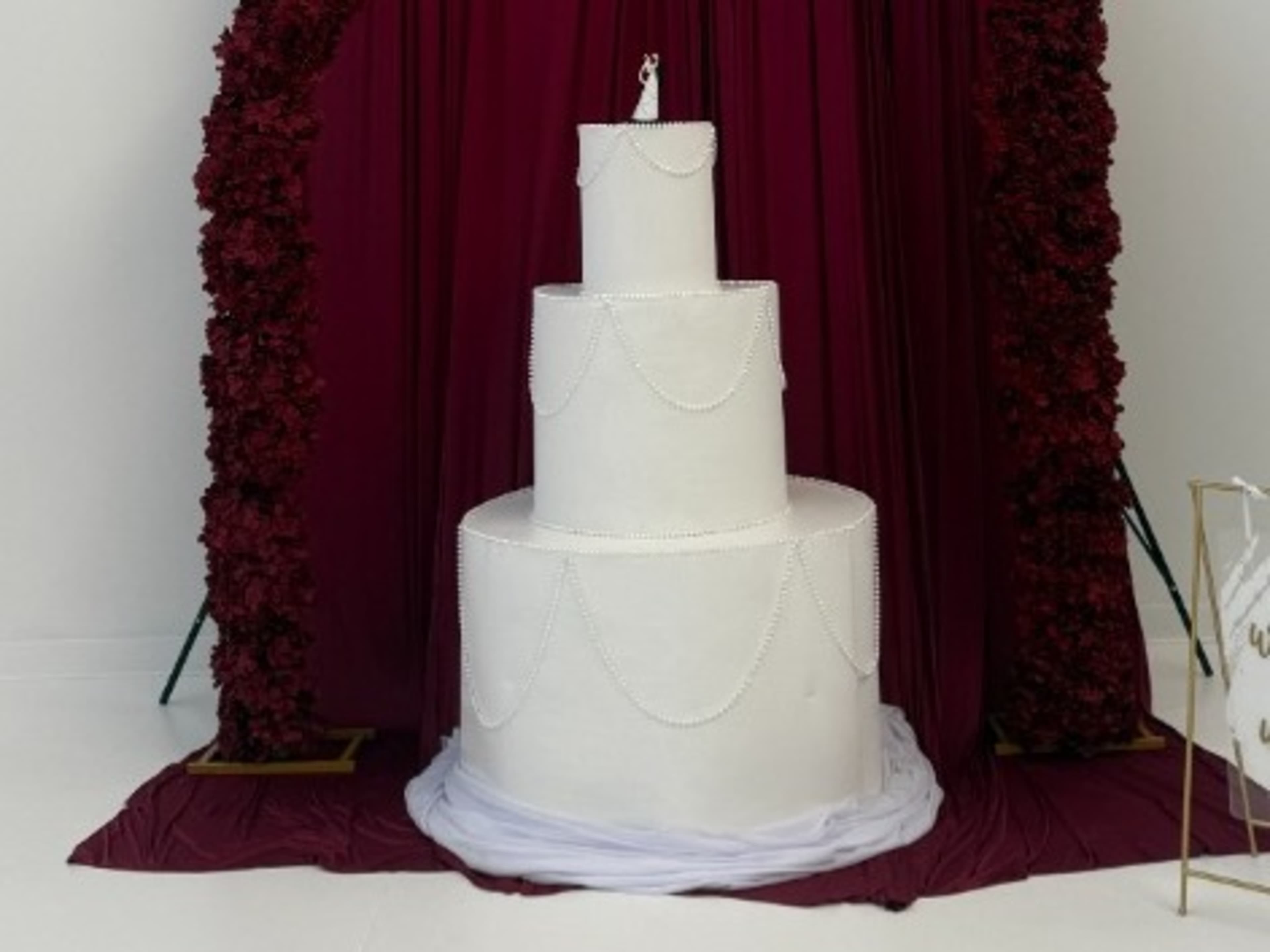 Suisse Studio | Natural Light White Production Studion North Houston ...