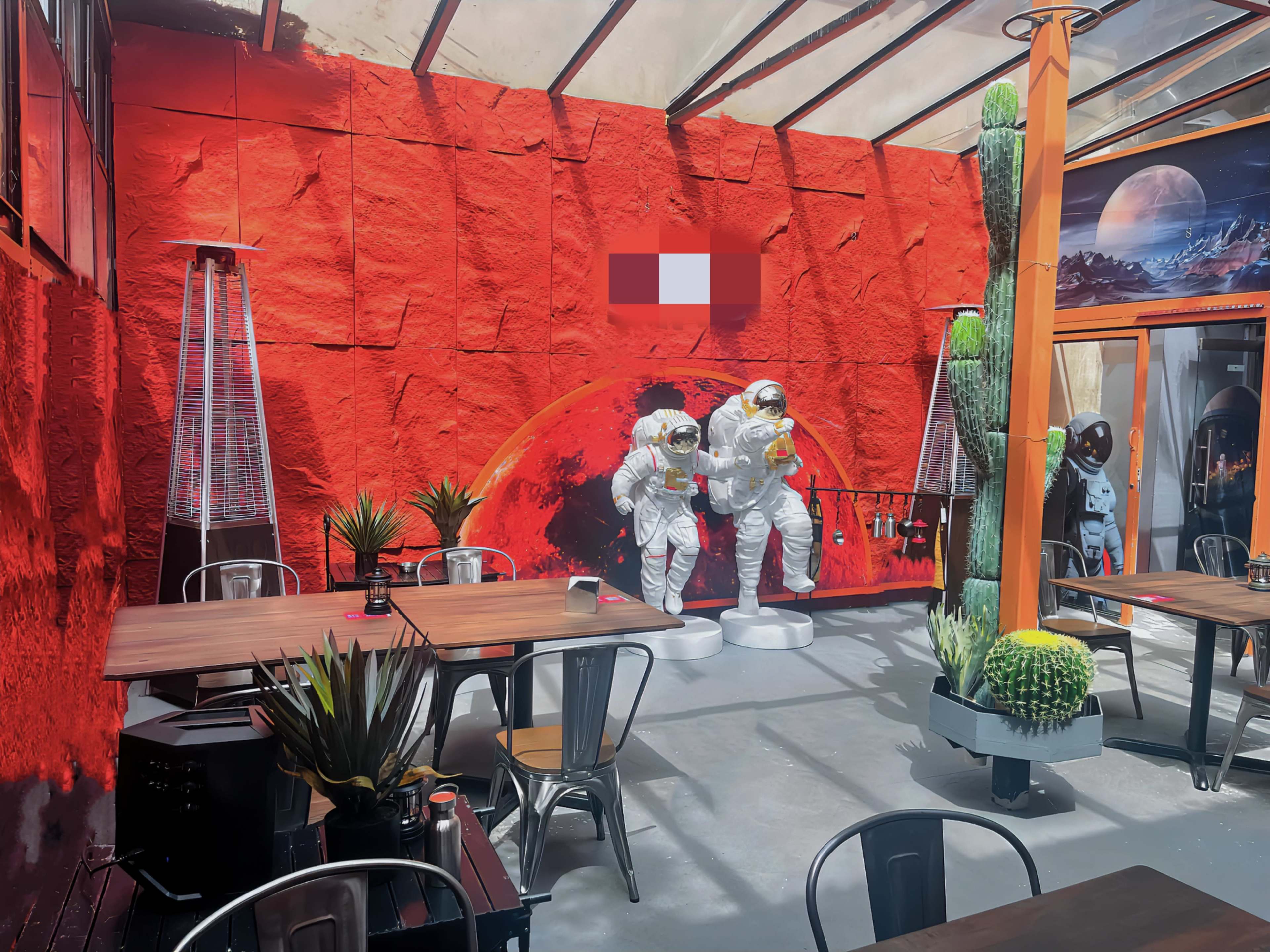 Immersive Mars-Inspired Glasshouse for Events & Shoots, New York, NY ...