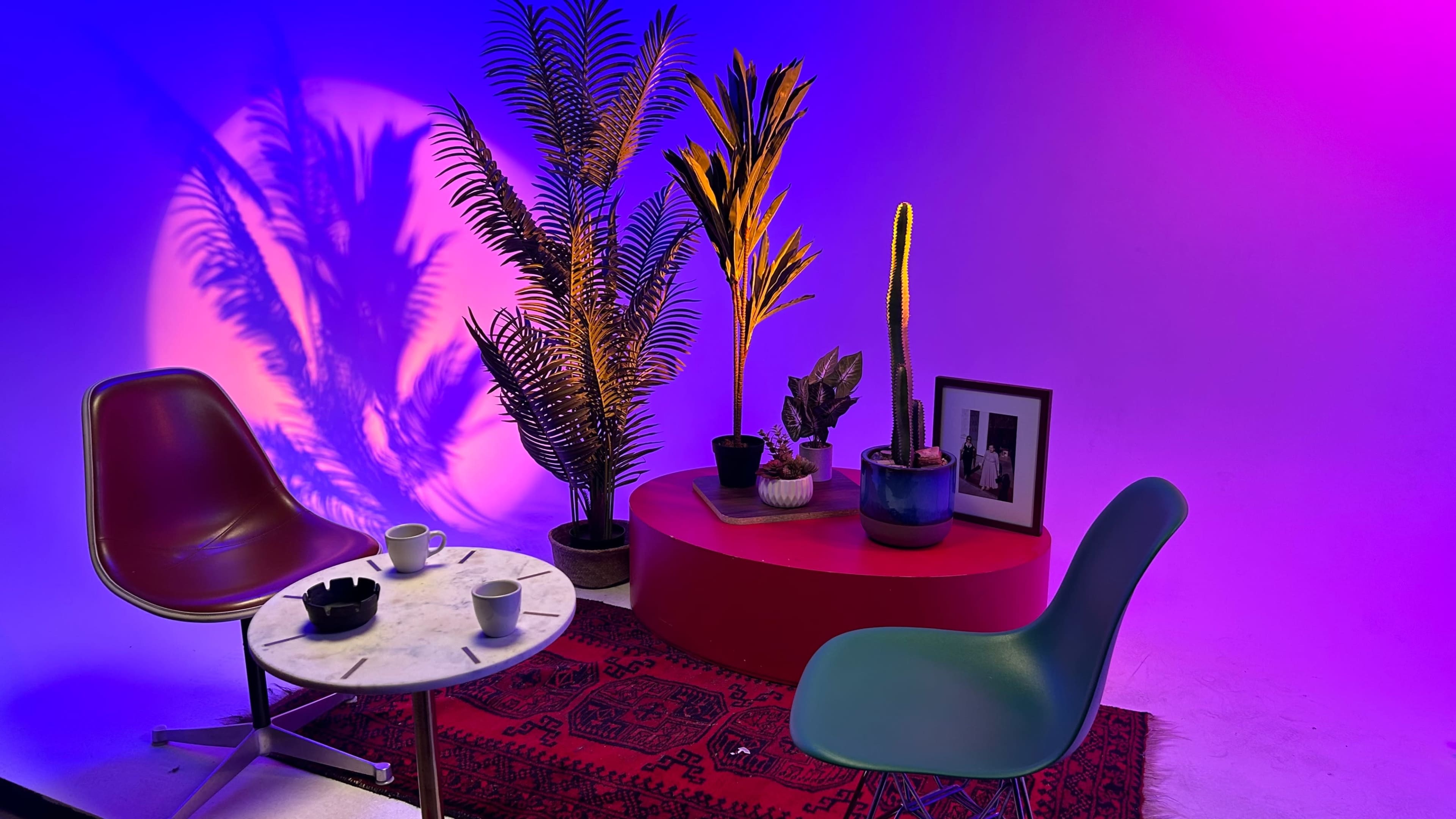 Pre-Lit Photo/Video Studio with Cyc Wall & RGB Lighting | Central ...