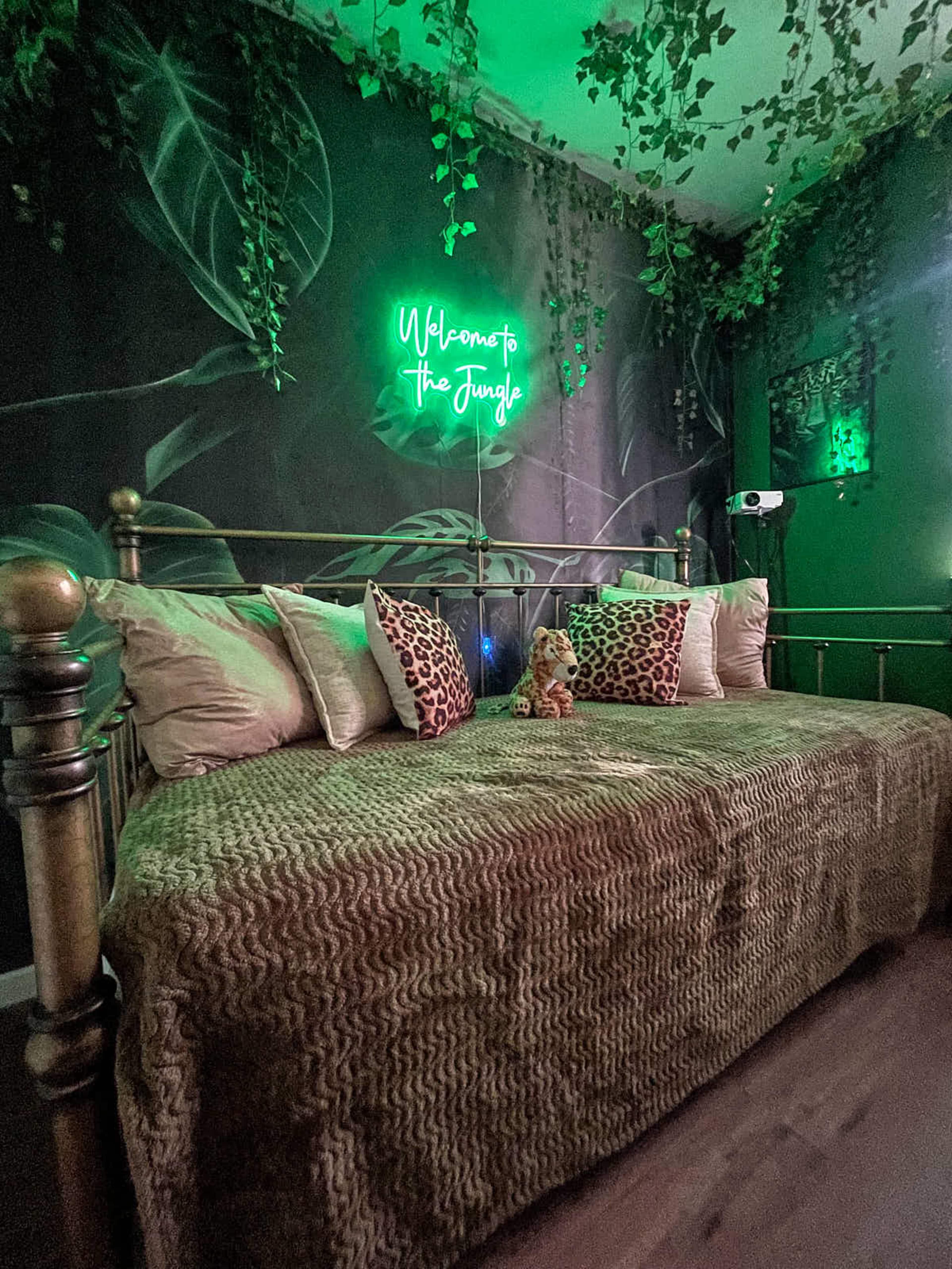 Boudoir Fantasy Building w/ 2 Movie Rooms, Games & BDSM Playroom ...