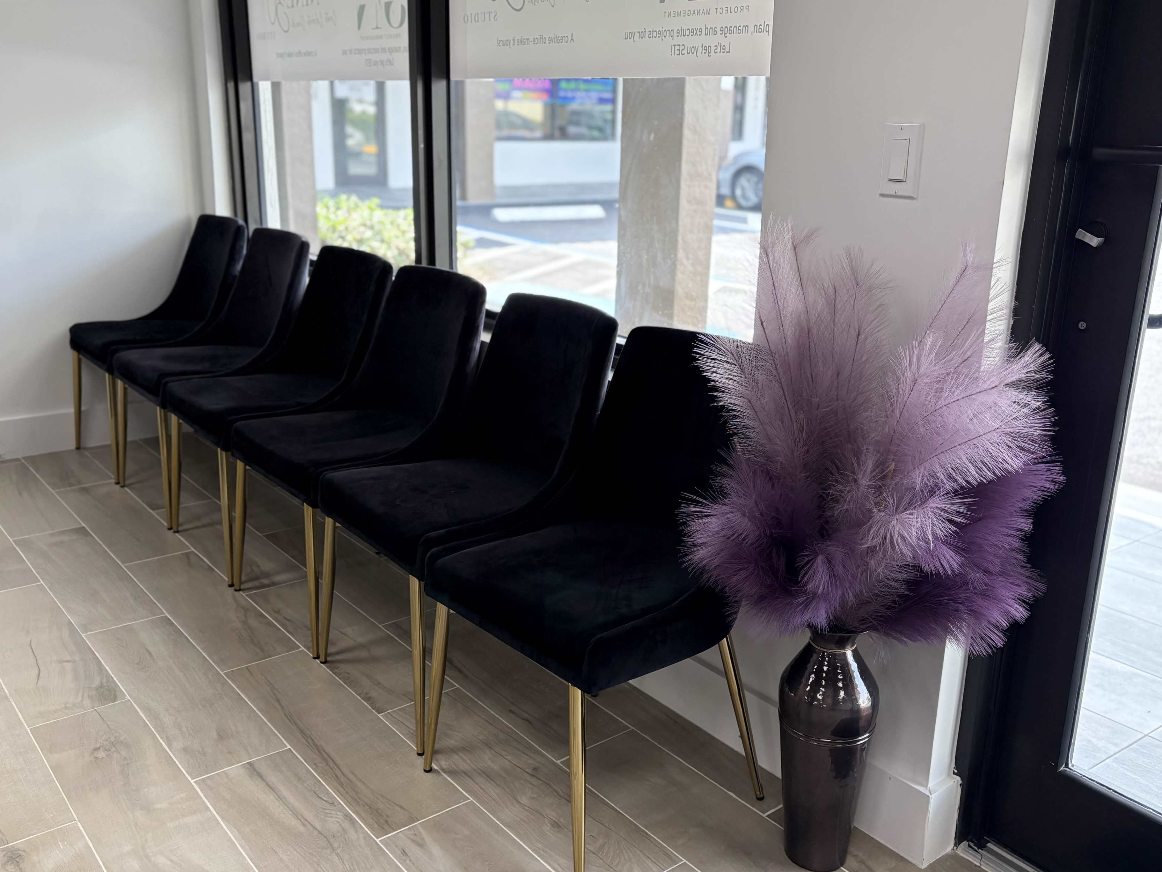 Versatile Space-Chic and Clean, Sunrise, FL | Production | Peerspace