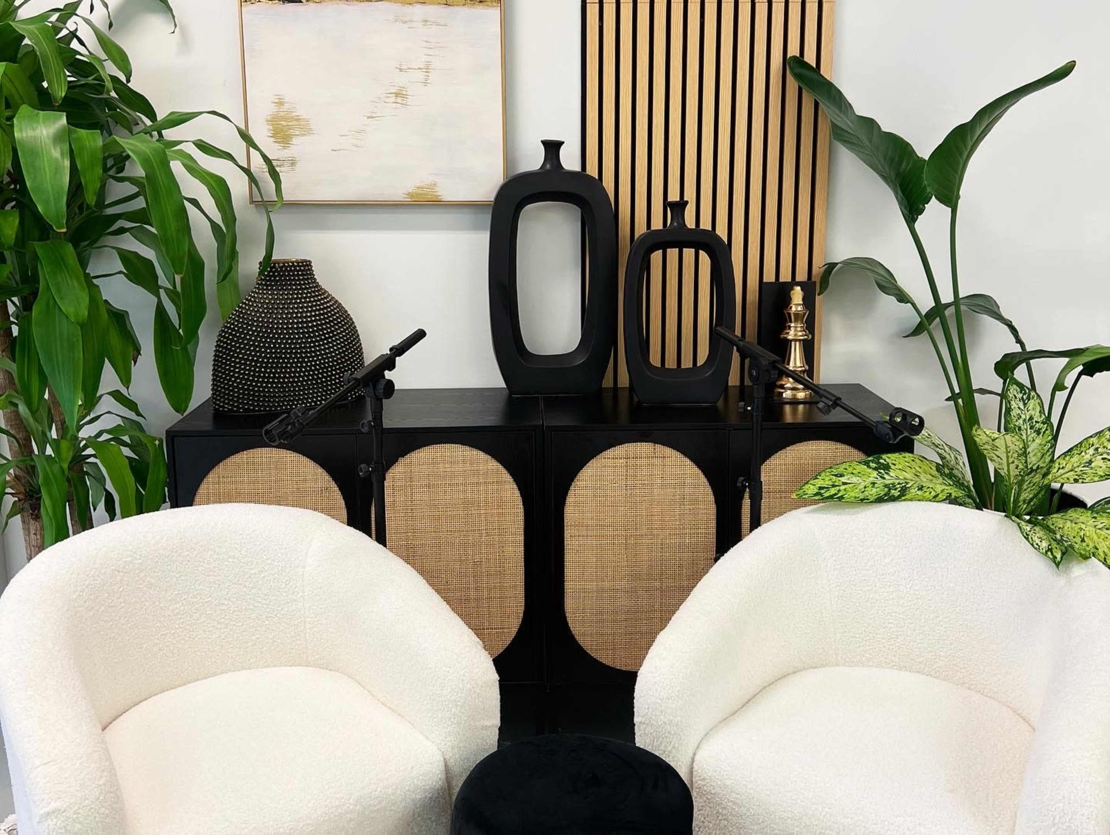 9 Set Modern Chic Studio in the Heart of Atlanta- Christmas Photoshoot ...