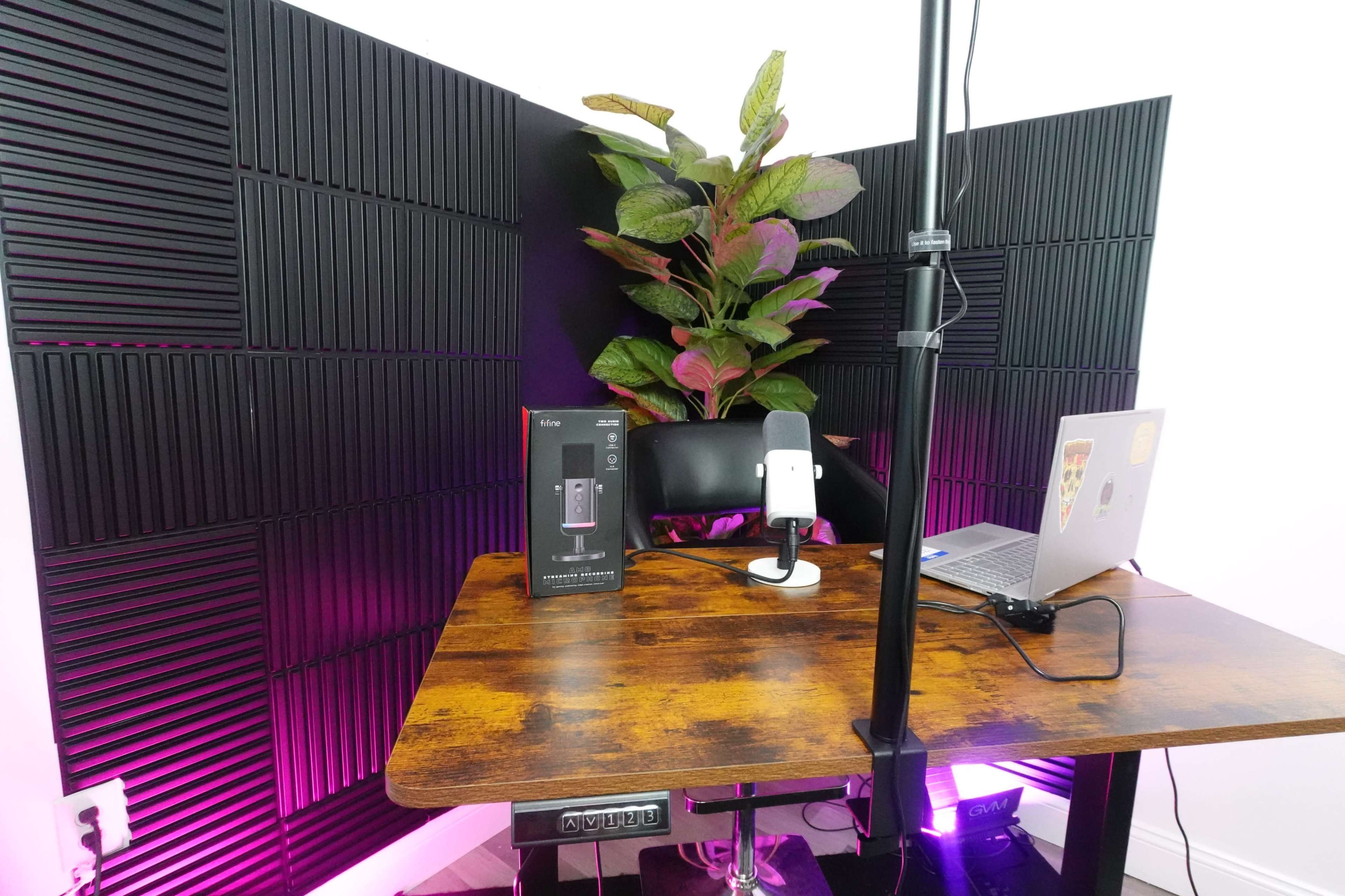 Video Podcast Multi Set, LANGHORNE, PA | Off-Site | Peerspace