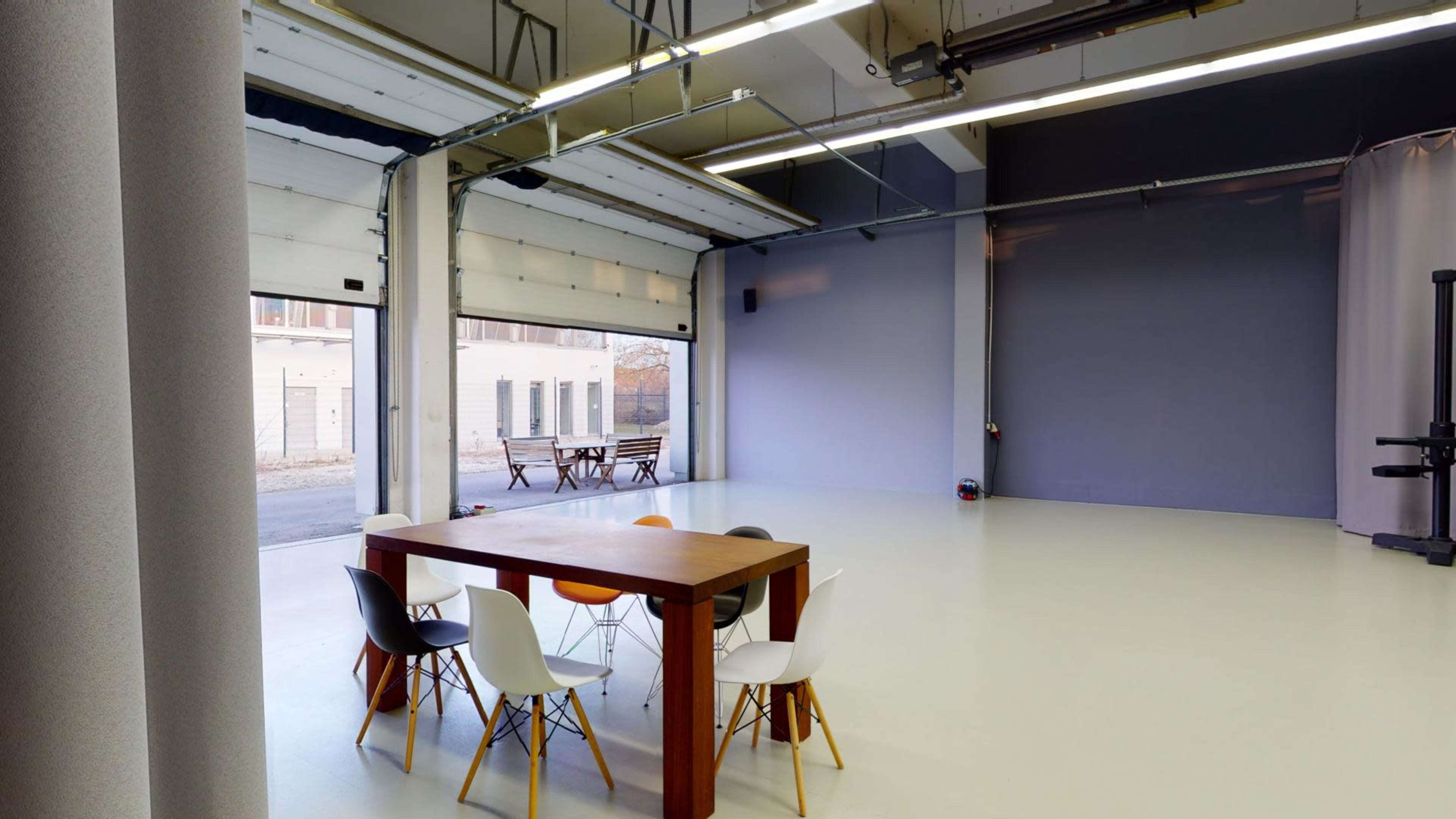 Industrie Charme STUDIO mitten in der Stadt, Nuernberg | Production | Peerspace