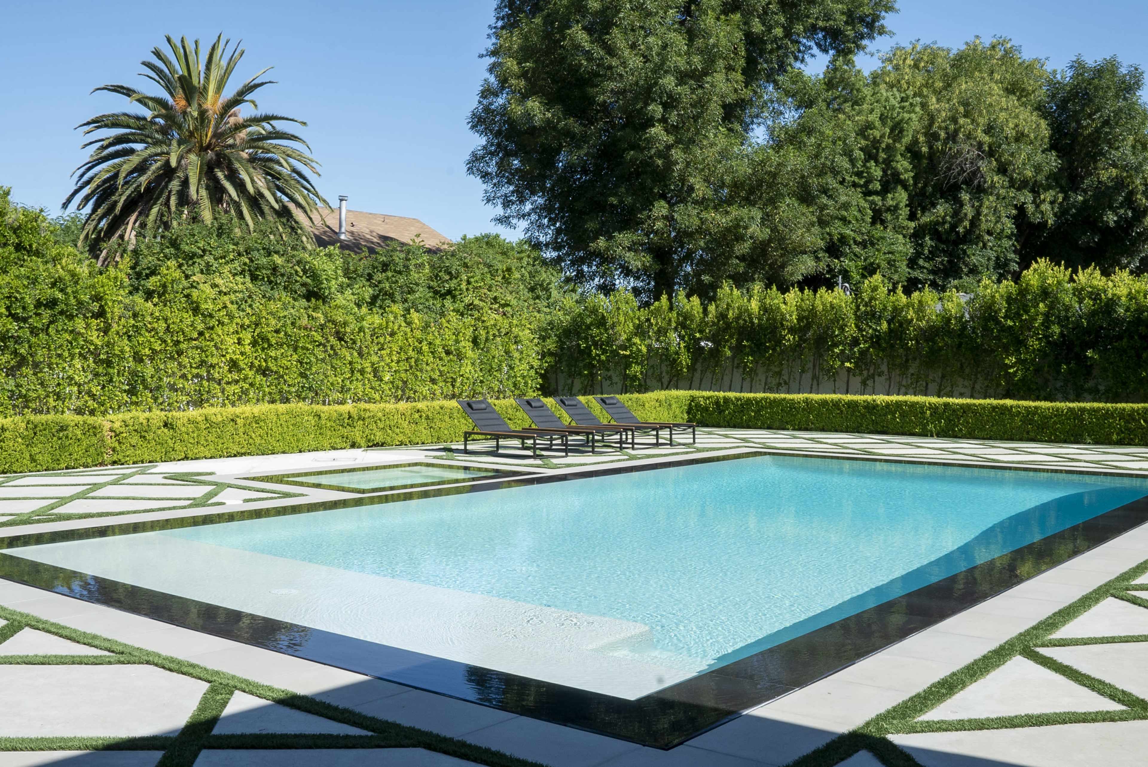 Volka Creative Space | PRIVAT BACKYARD - INFINITY POOL - OUTDOOR GYM ...