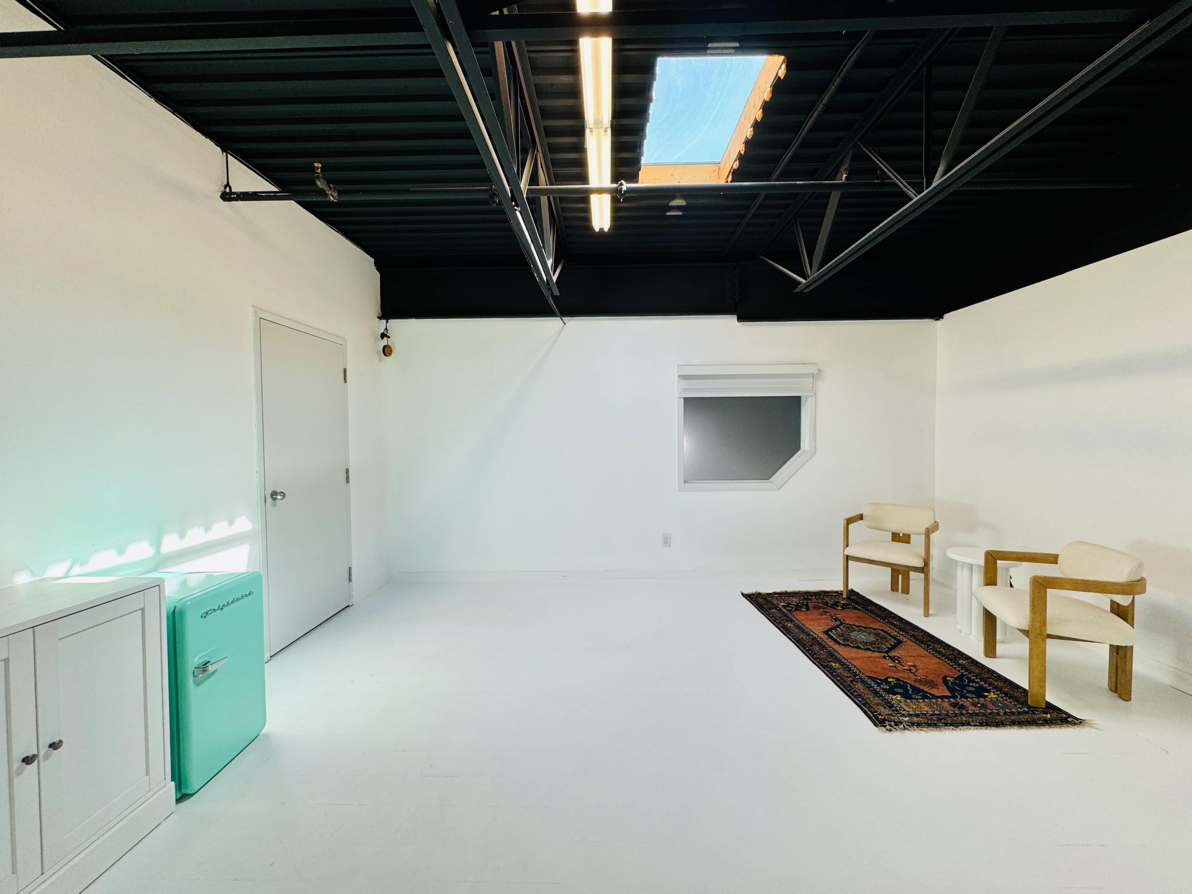 Bright Cozy Event Space in Oakville, Oakville | Production | Peerspace