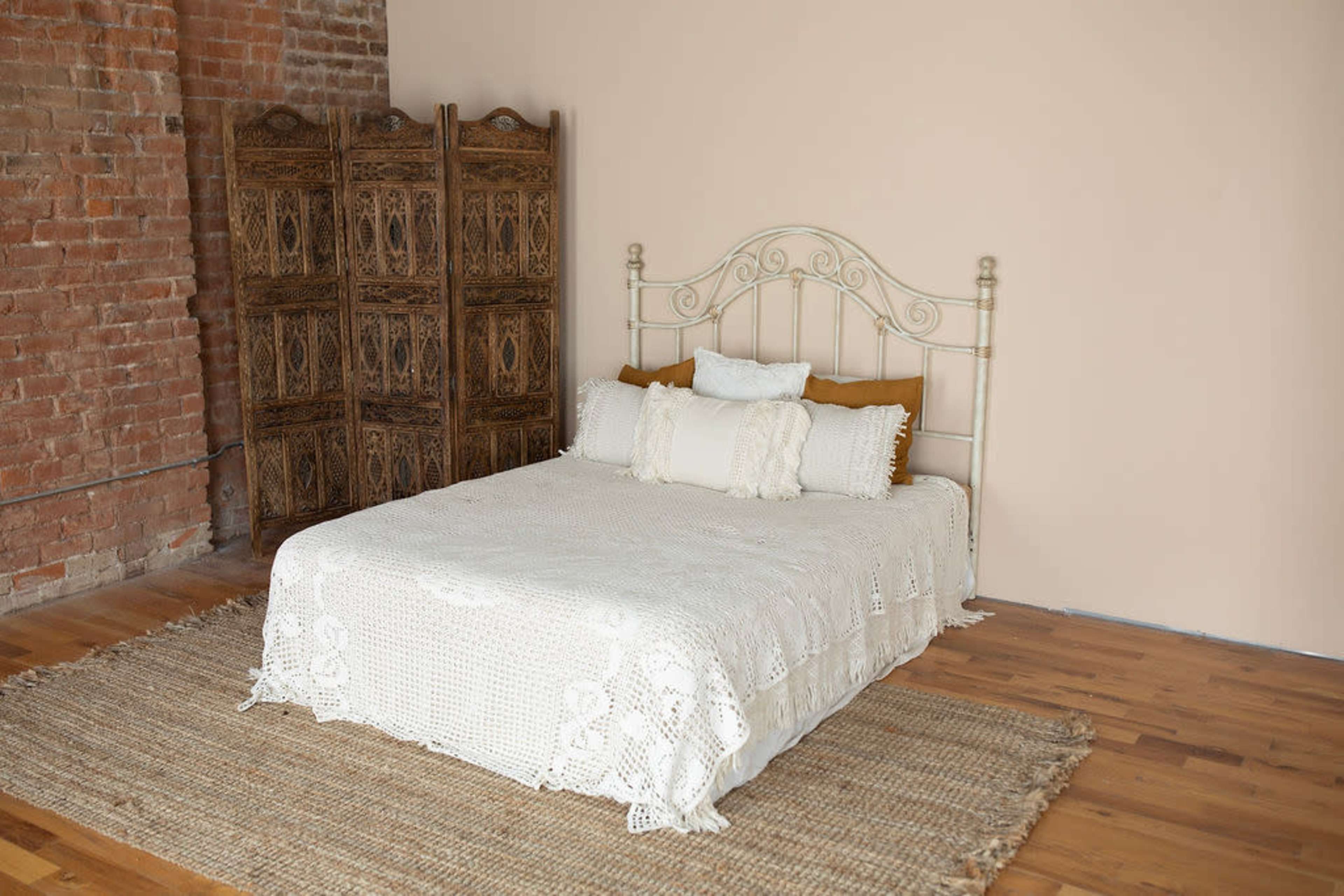 Downtown Photo Studio with Infinity Wall, Omaha, CT | Production ...