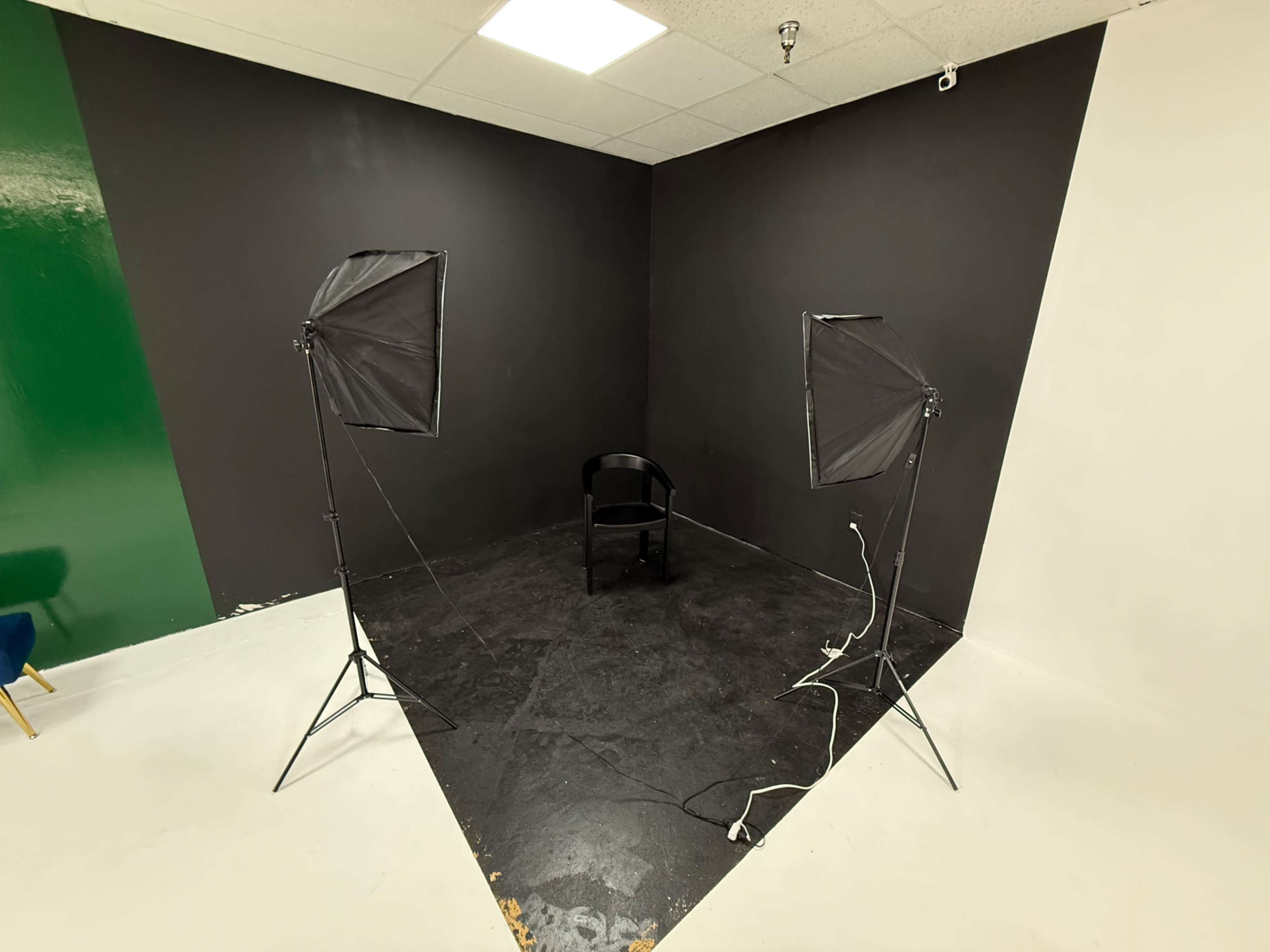 Momentum Studios PGH | Creative Photo Studio in Oakland with Urban Edge ...