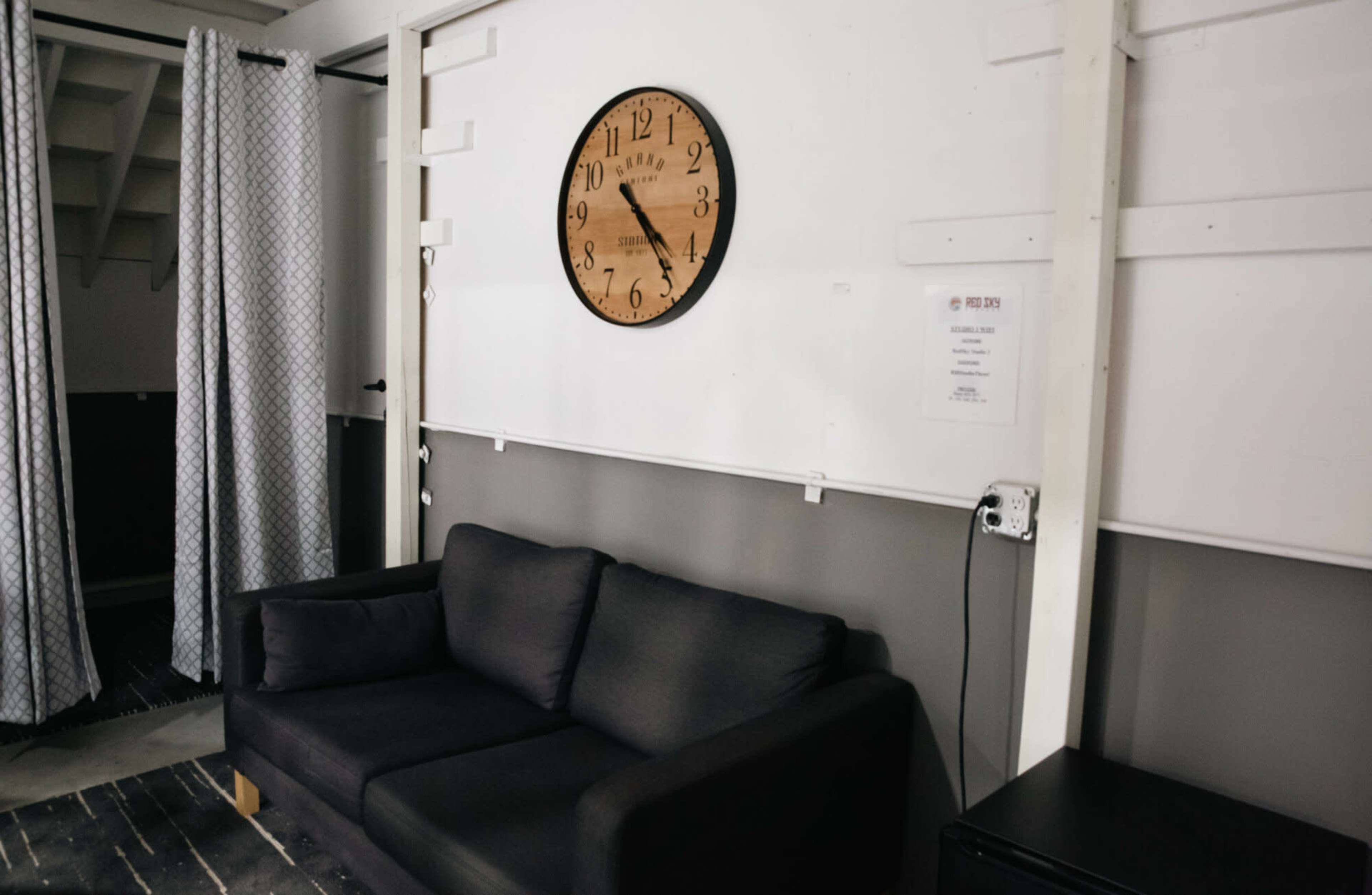 Allston Photo/Tabletop Studio with Cyc Wall, Allston, MA | Production ...