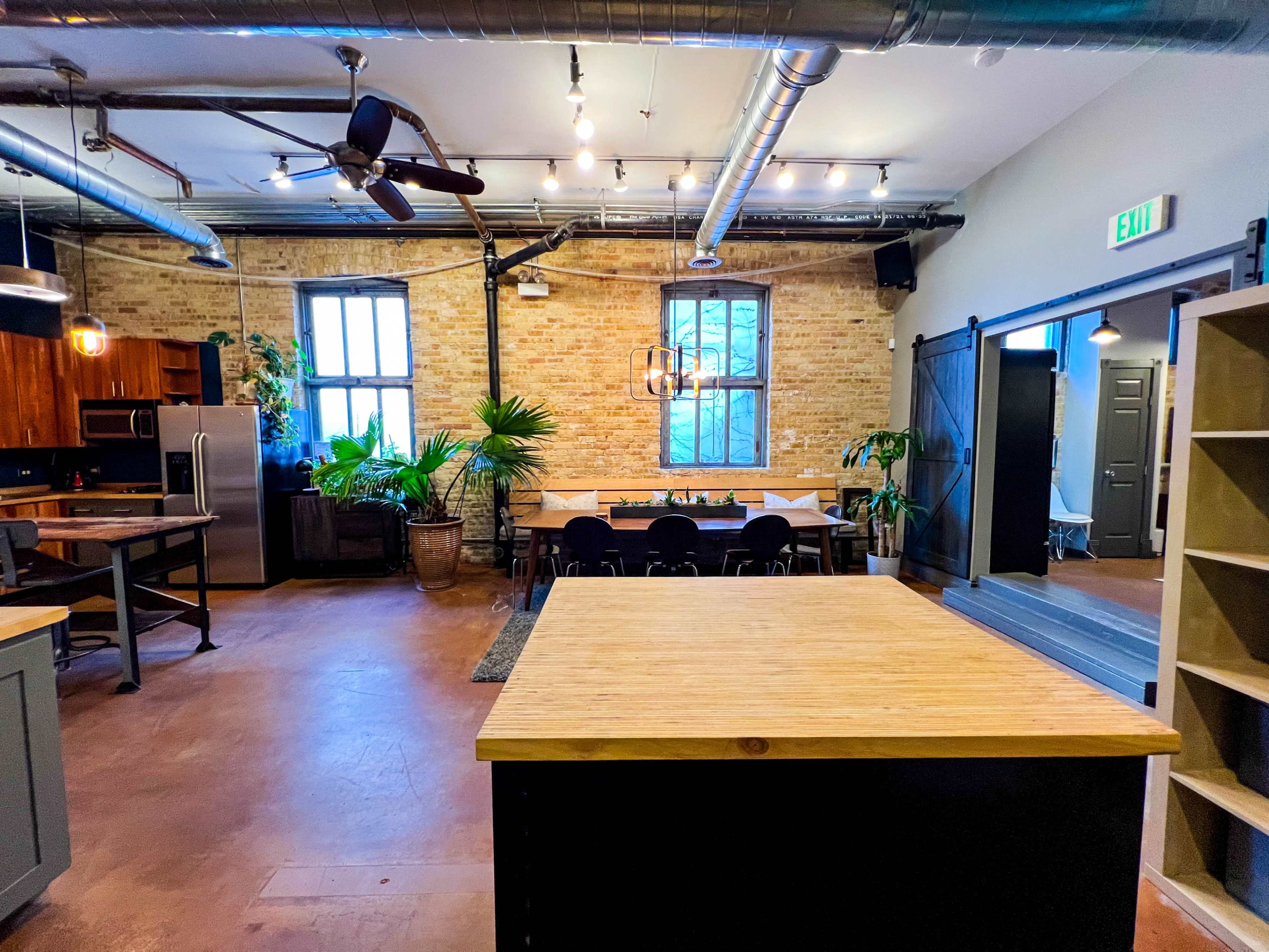 Art-Filled, Vintage Wicker Park Bucktown Venue, Chicago, IL | Off-Site ...