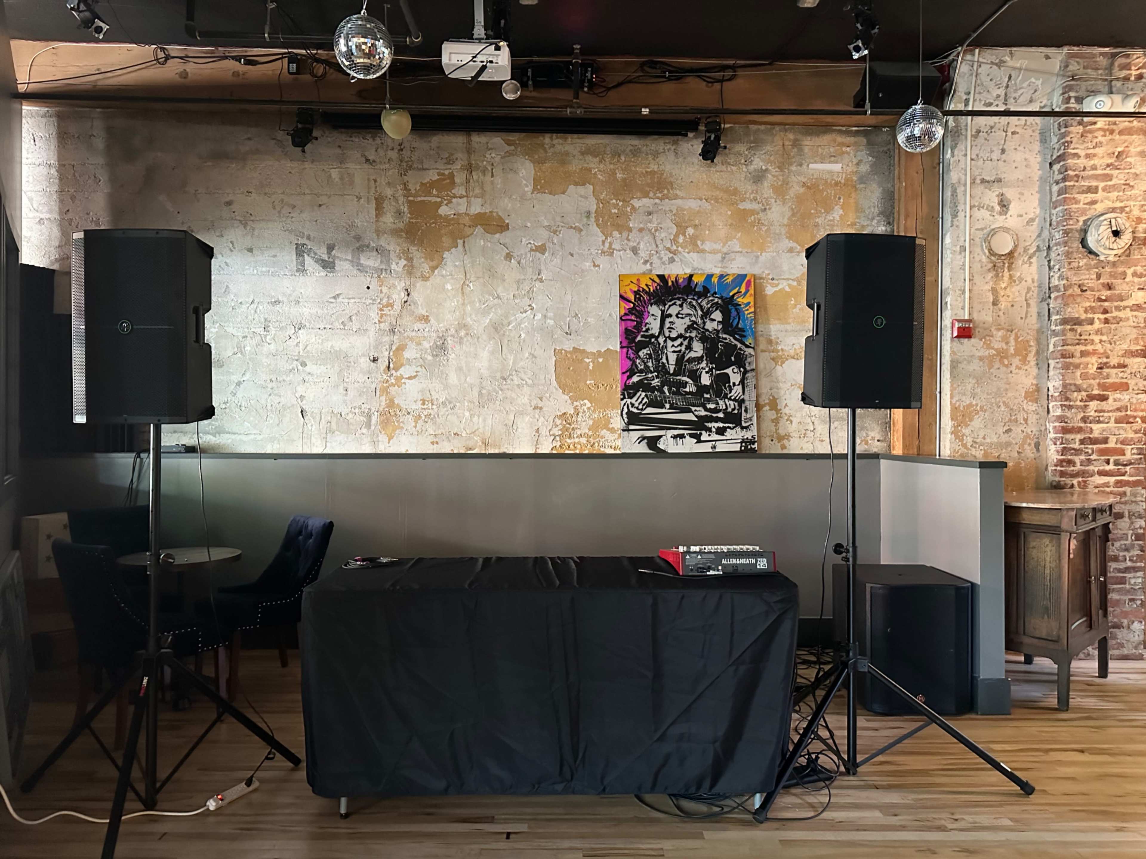 FUN FLEX SPACE FOR YOUR NEXT PARTY! Sip happens at Lukas!, Seattle, WA ...