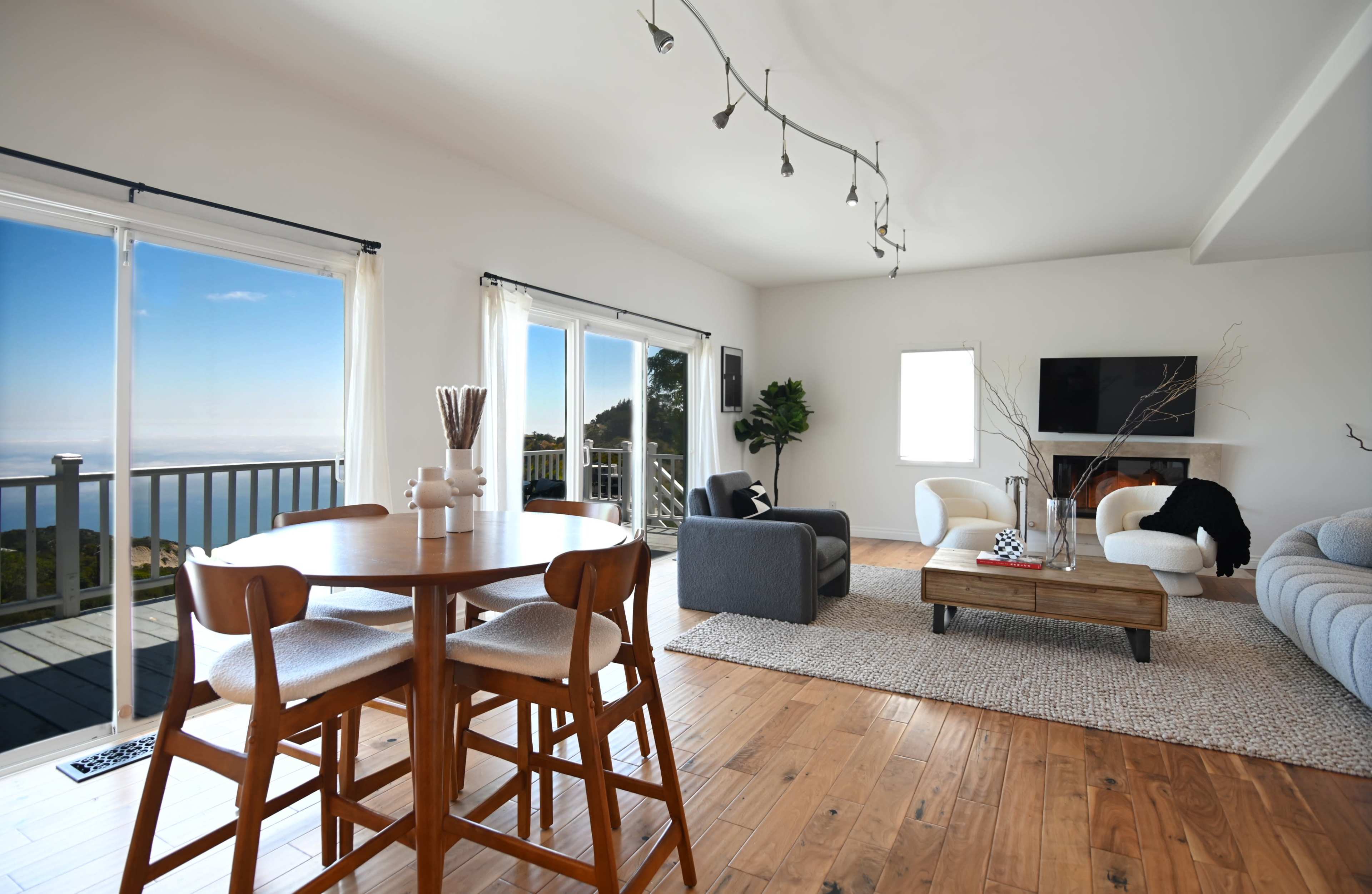 Serene Malibu Views above the clouds 5BR/4 Bath, Malibu, CA ...