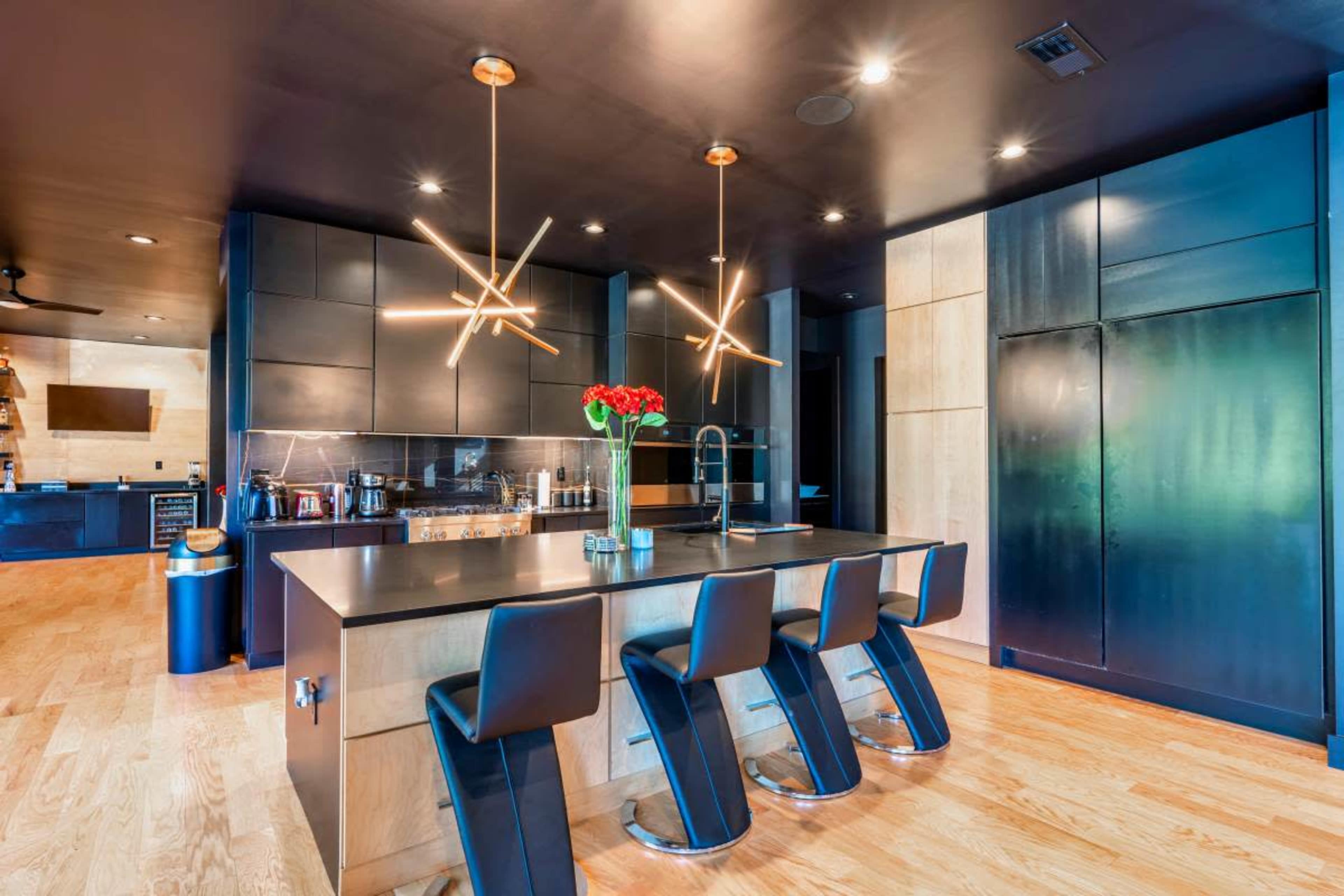 Modern Atlanta Mansion, Decatur, GA | Off-Site | Peerspace