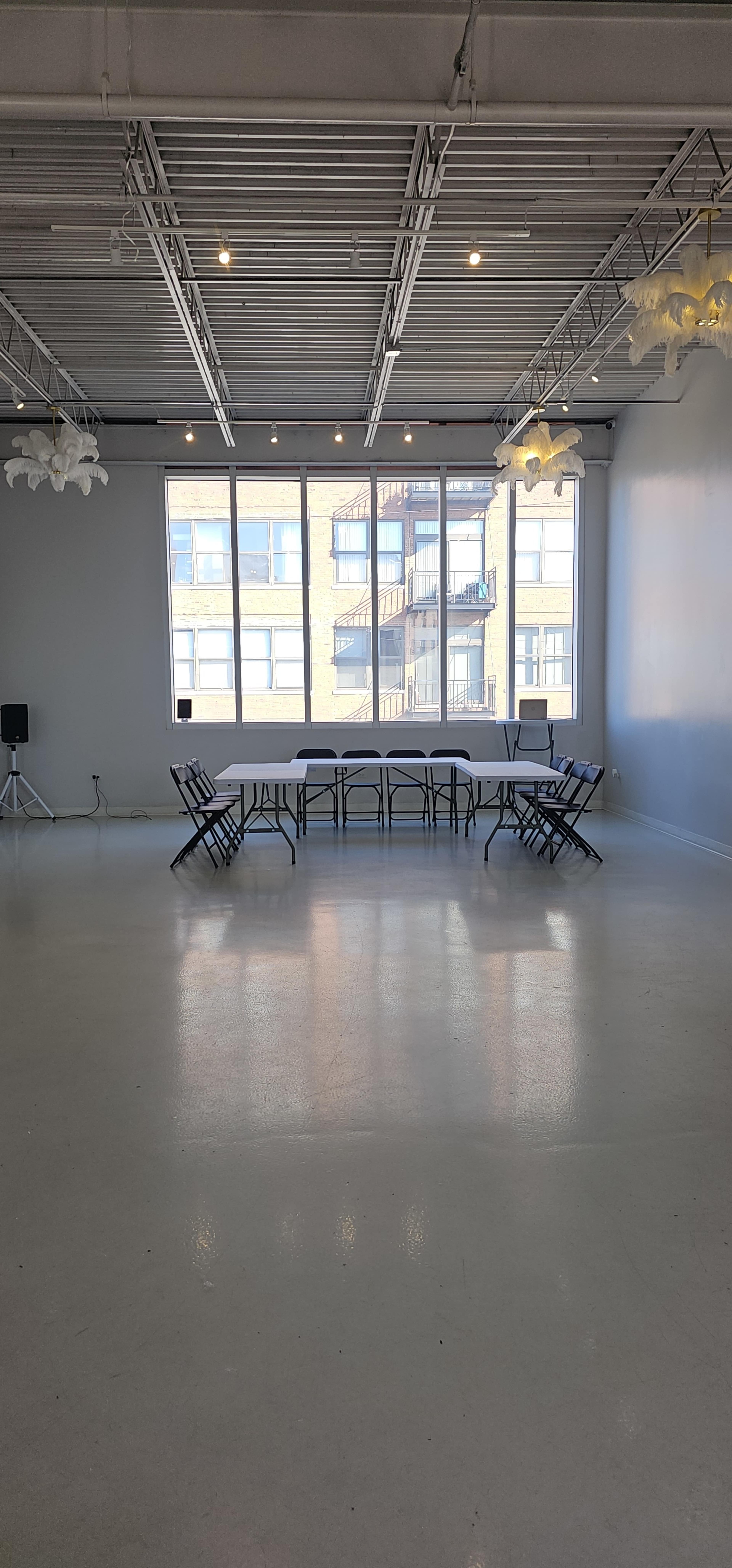 BLANKKANVAS LUXURY BOUTIQUE SPACE: A beautiful open concept space with ...