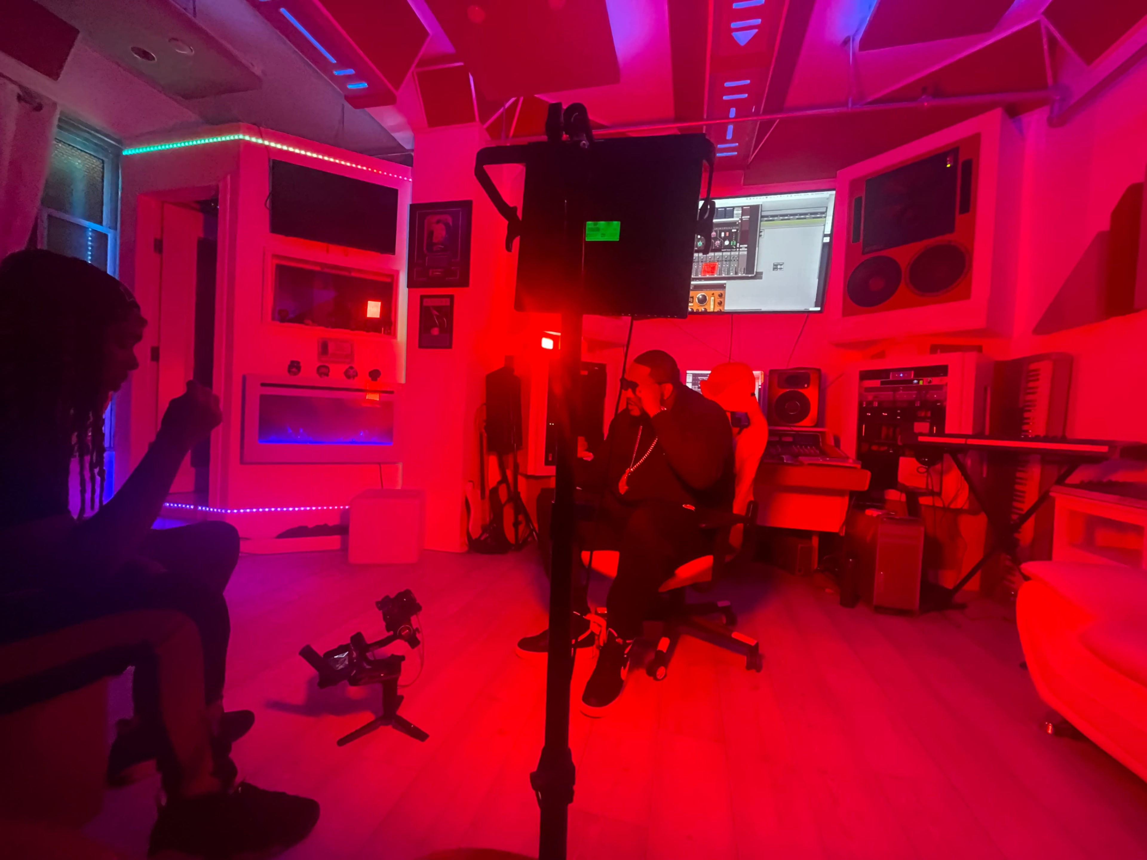 Midtown Spaceship Style Recording Studio, New York, NY | Production ...