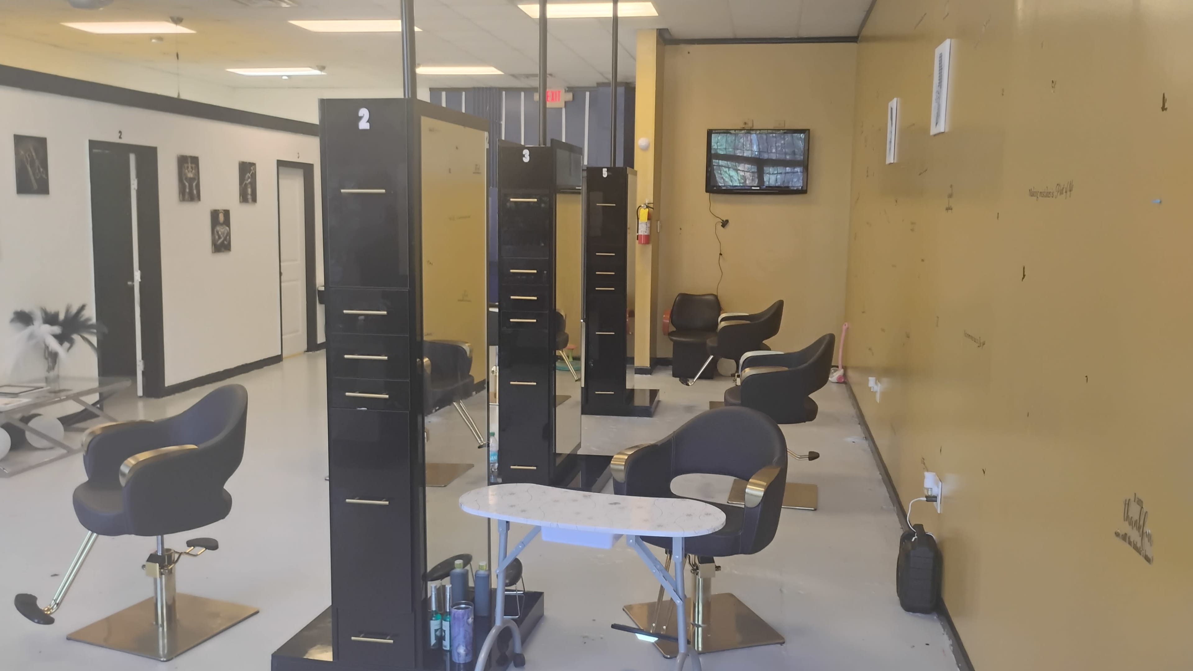 Salon w/ Suites in Decatur,Ga., decatur, GA | Production | Peerspace