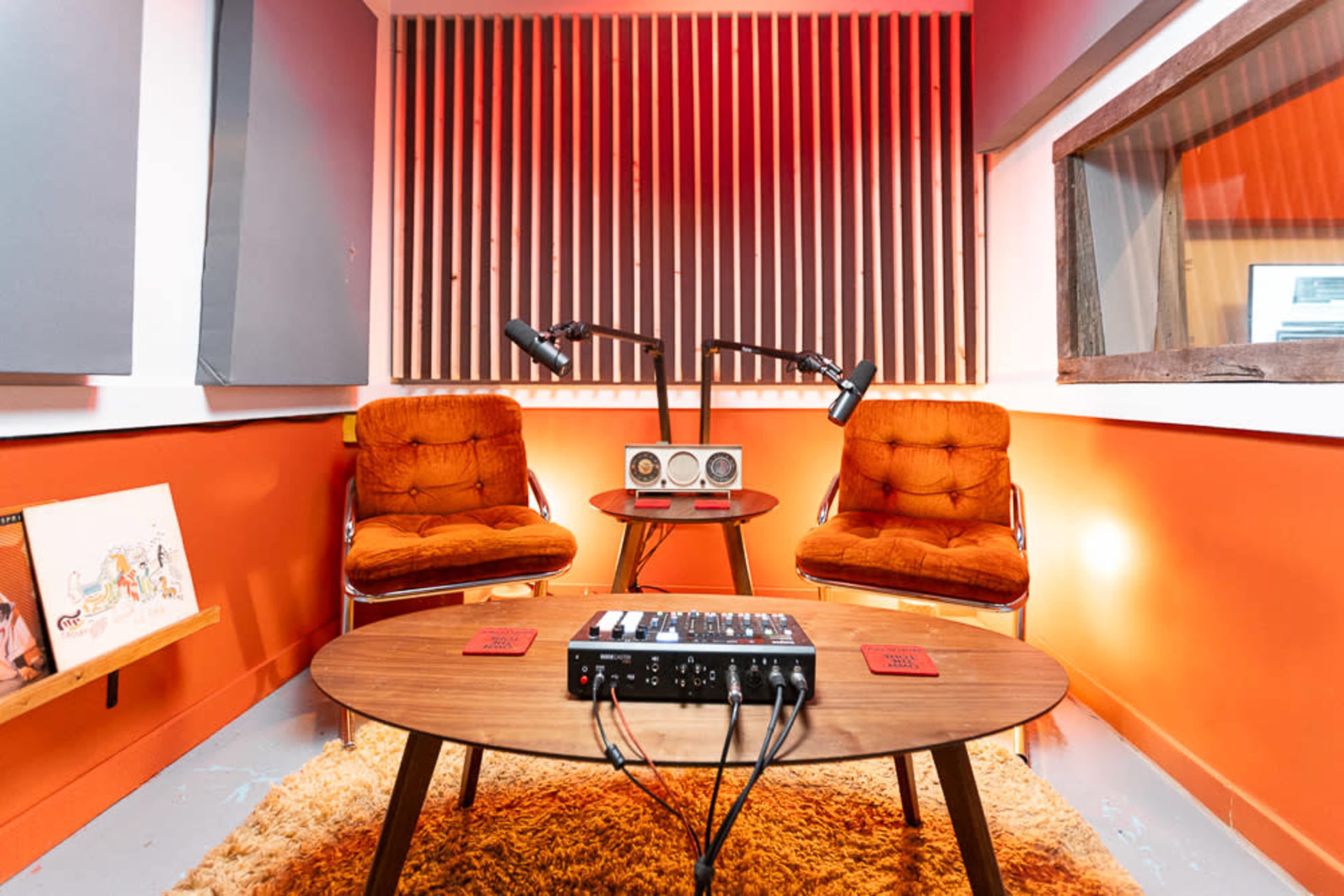 Music Row Podcast Studio and Vocal Room - The Hideout, Nashville, TN ...