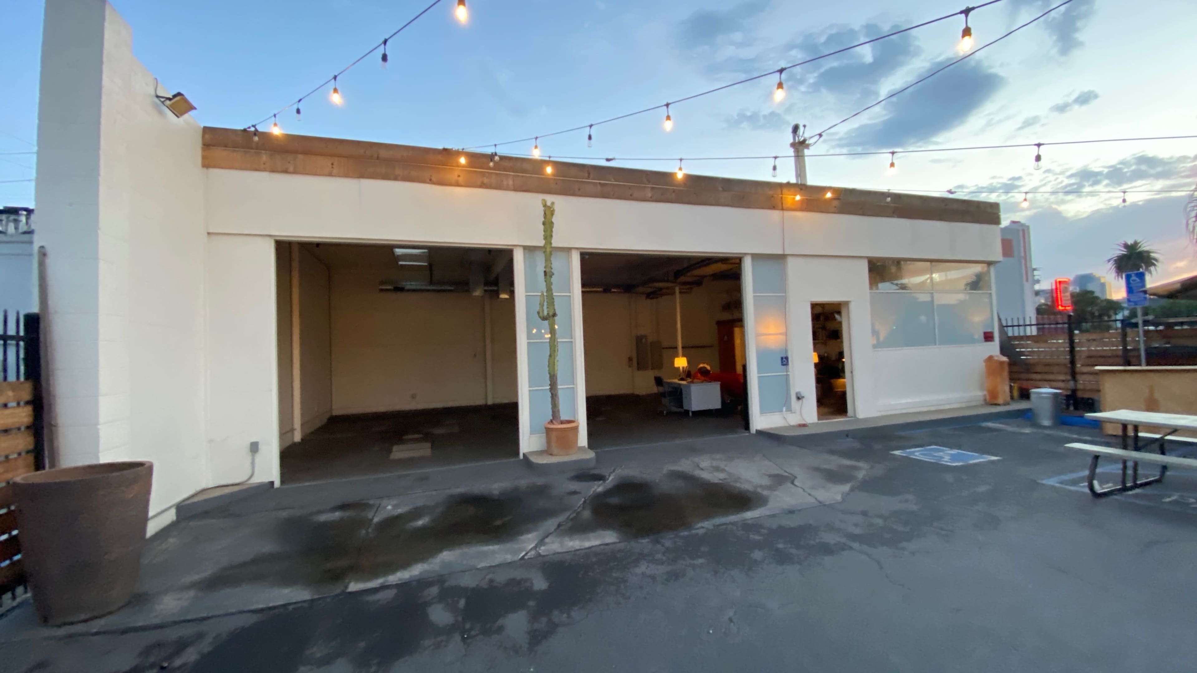 "THE SHOP " Renovated Mid Century Urban Auto Shop, Long Beach, CA ...