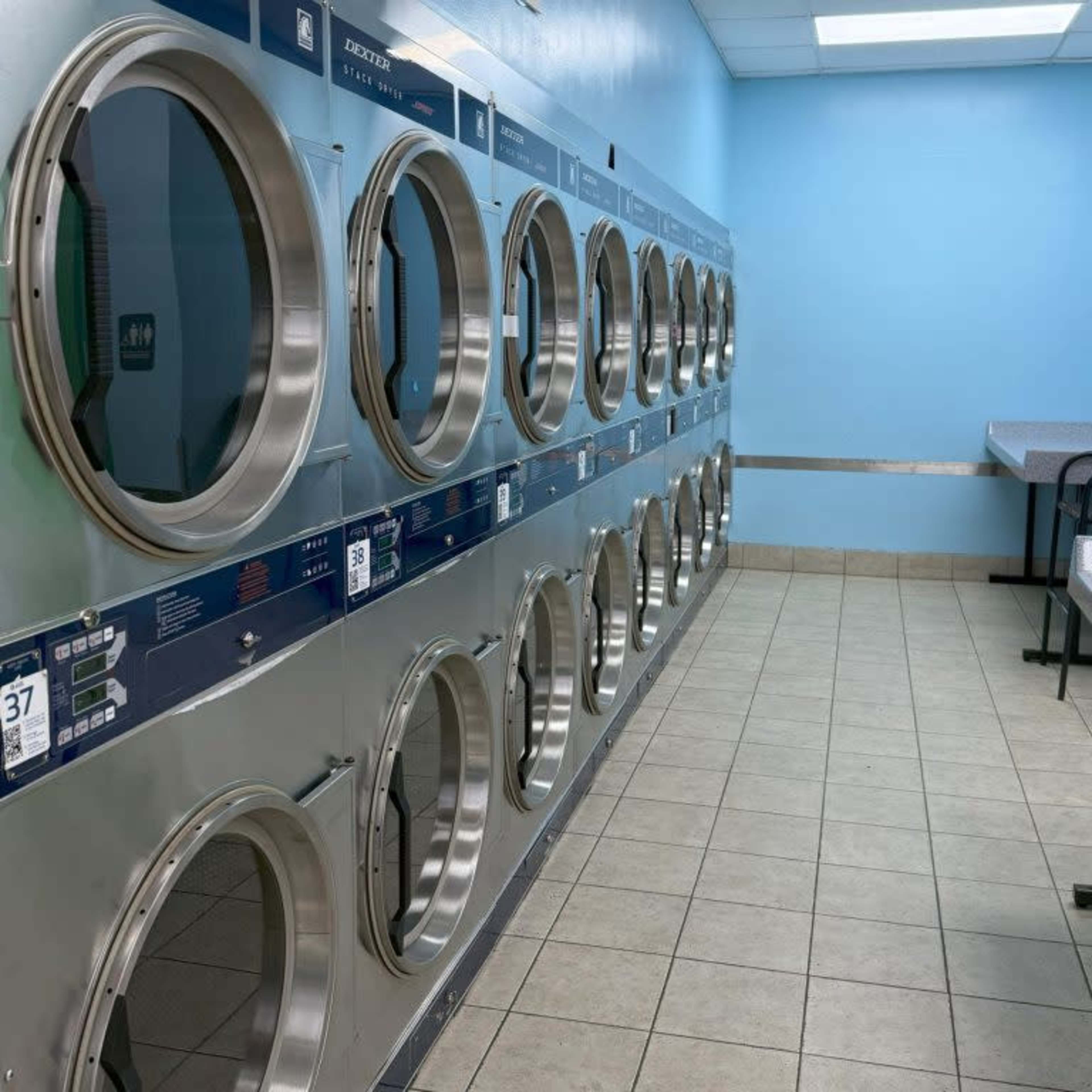 Tropical Breeze Laundromat | Film-Ready Neighborhood Laundromat ...