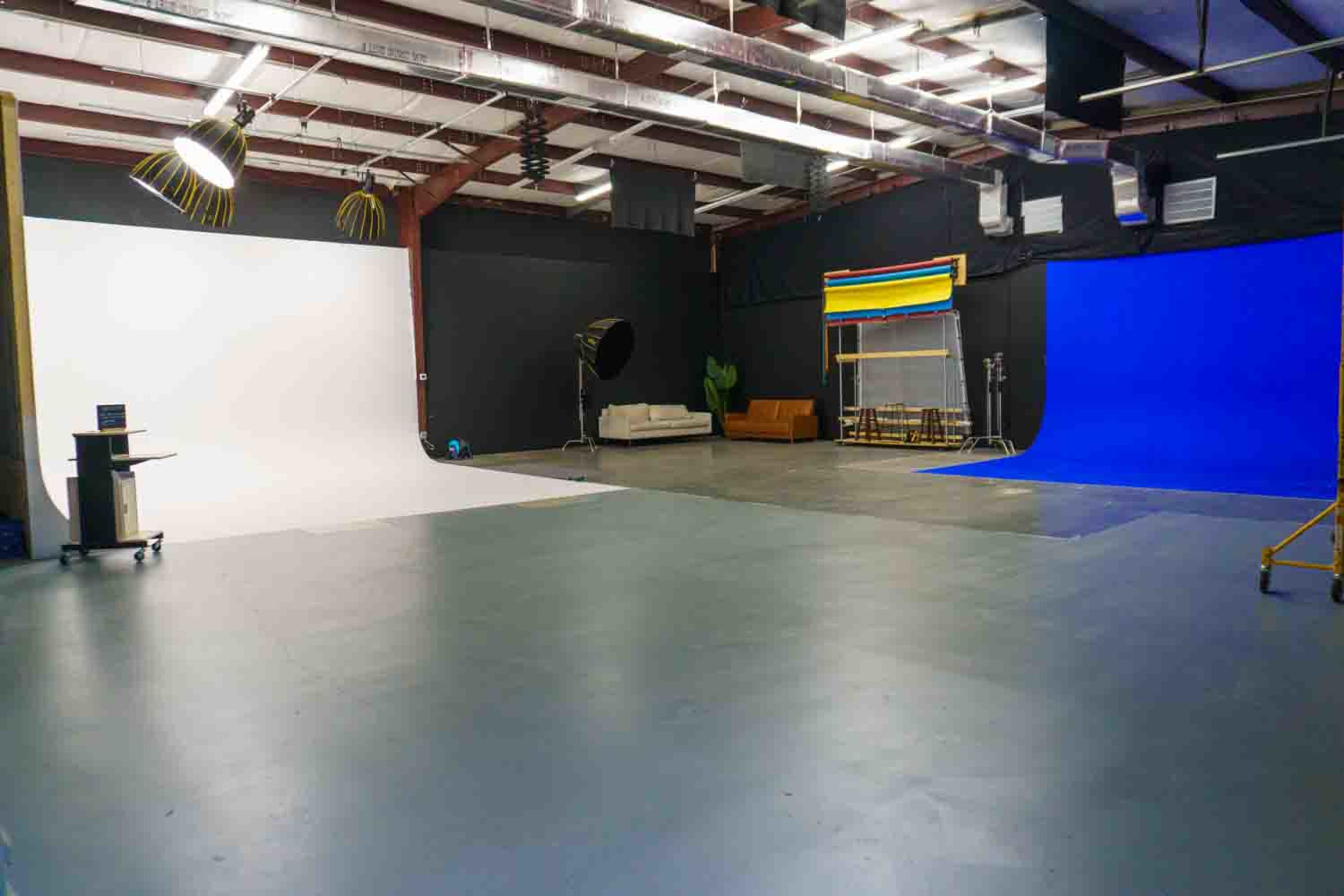 Film and Photo Production Studio/White Cyc/Warehouse/Open Set Studios, San Antonio, TX ...