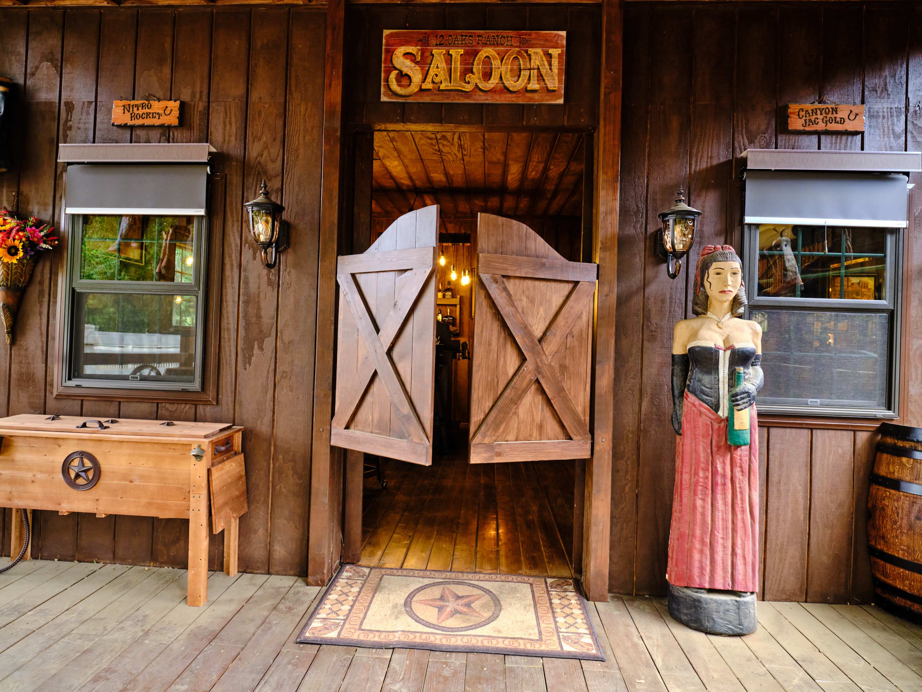 Cowboy Saloon with Photo Studio. Includes Barn, horses, arena, pool ...