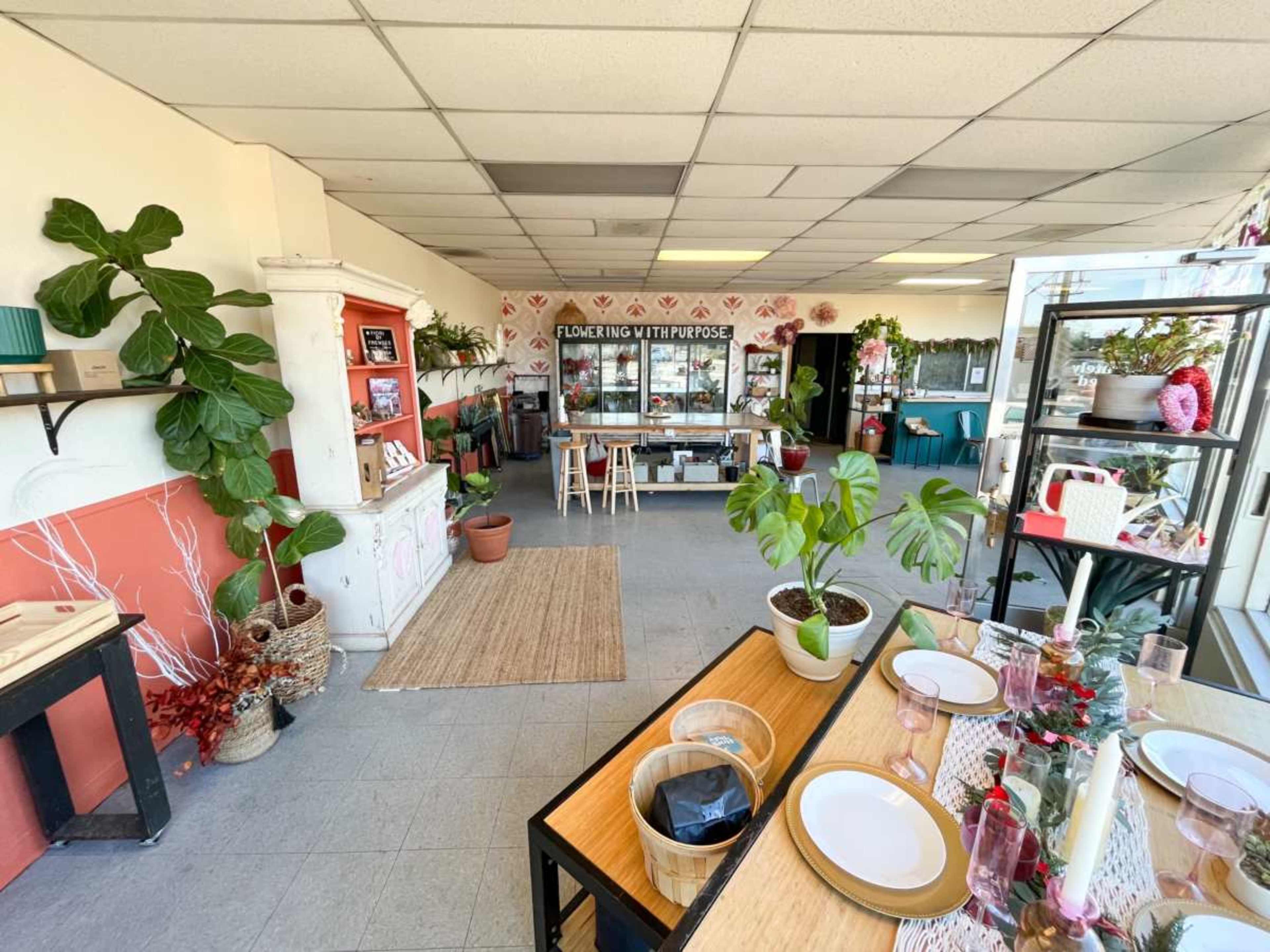 Floral Studio & Warehouse with Patio Near Downtown La Mesa, La Mesa, CA ...