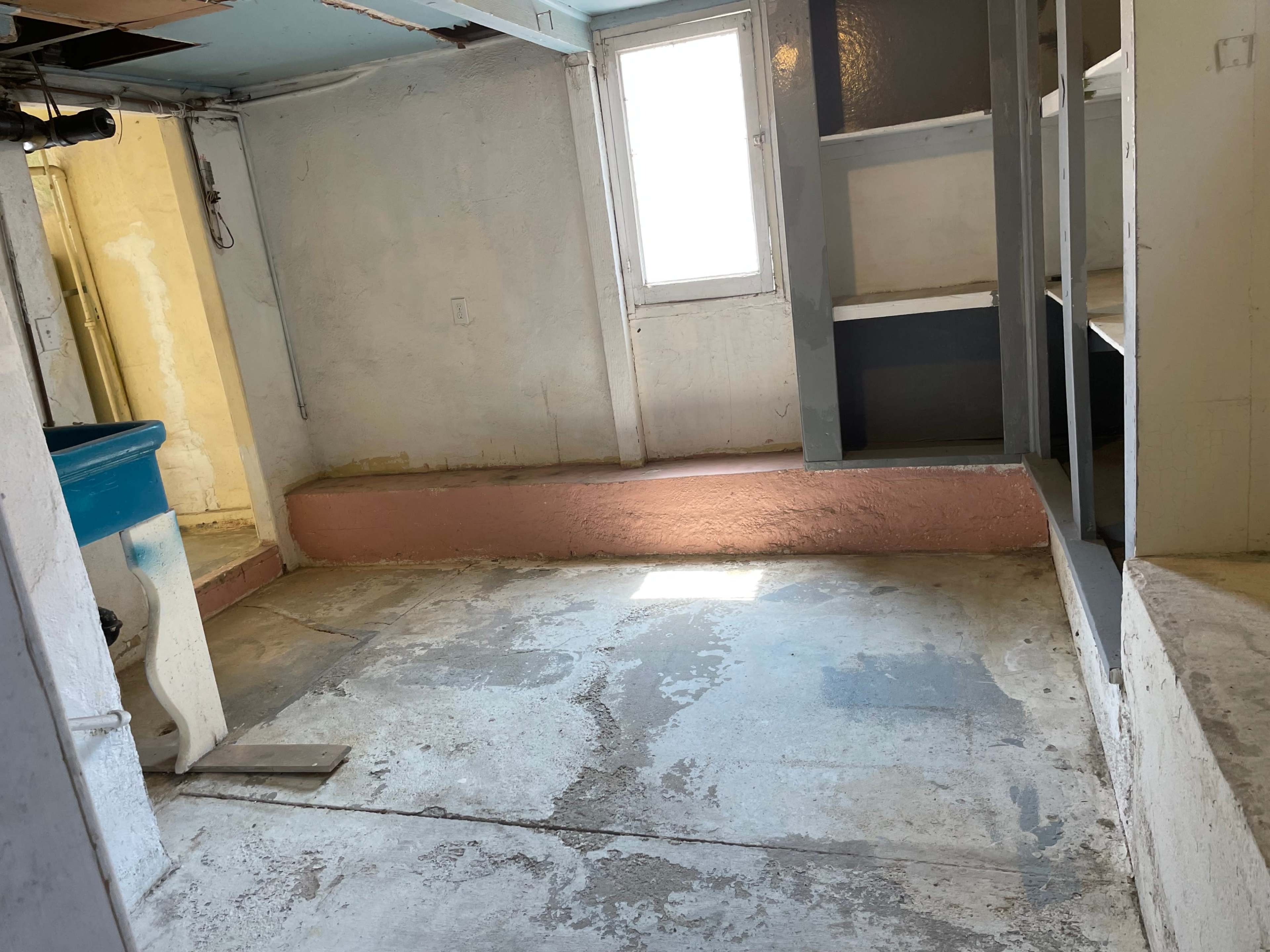 Film basement | Unfinished Basement - Horror, Scary, Deserted ...