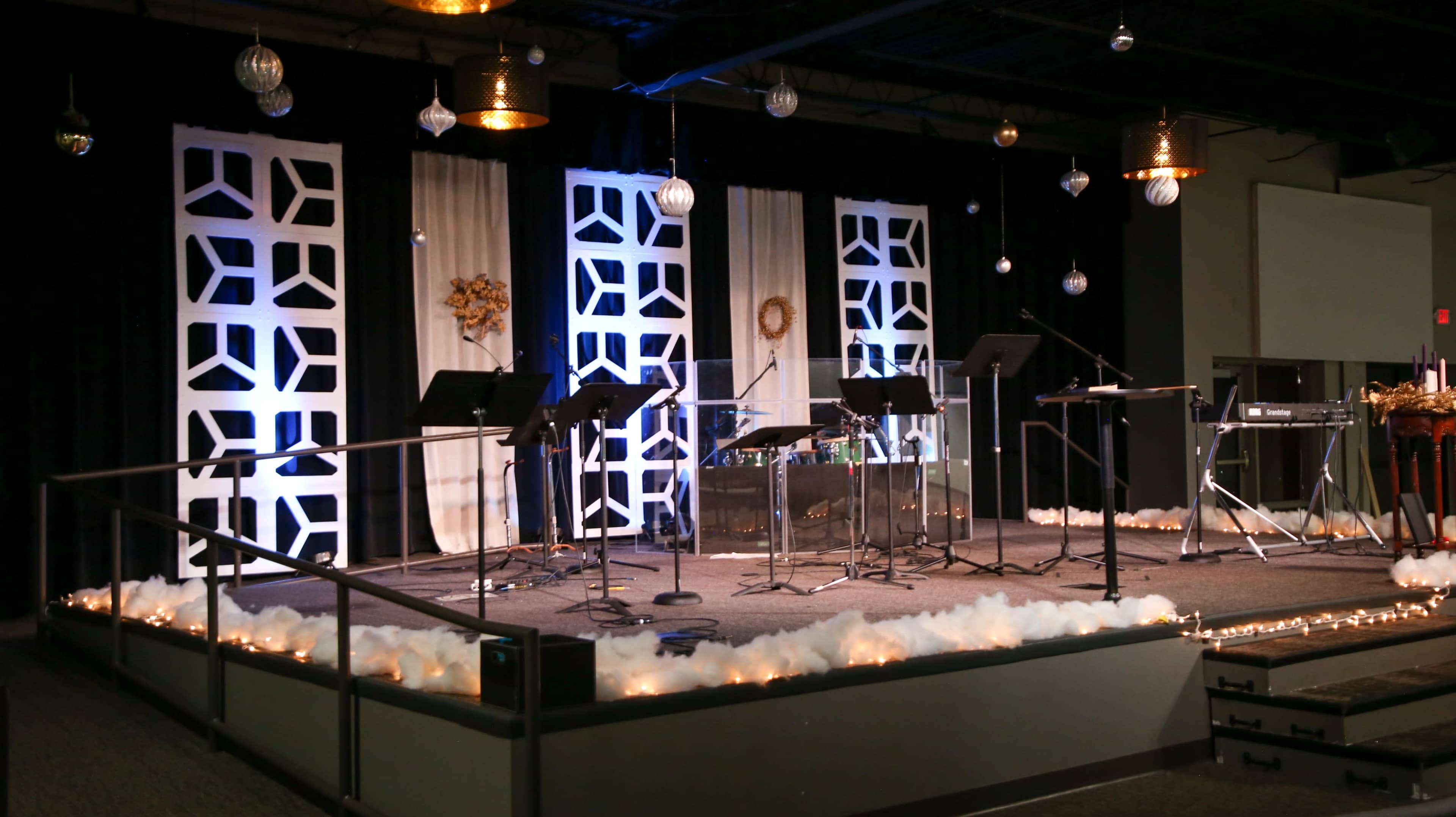 Spacious Auditorium With Industrial Chic Cafe/Lobby, Minneapolis, MN ...