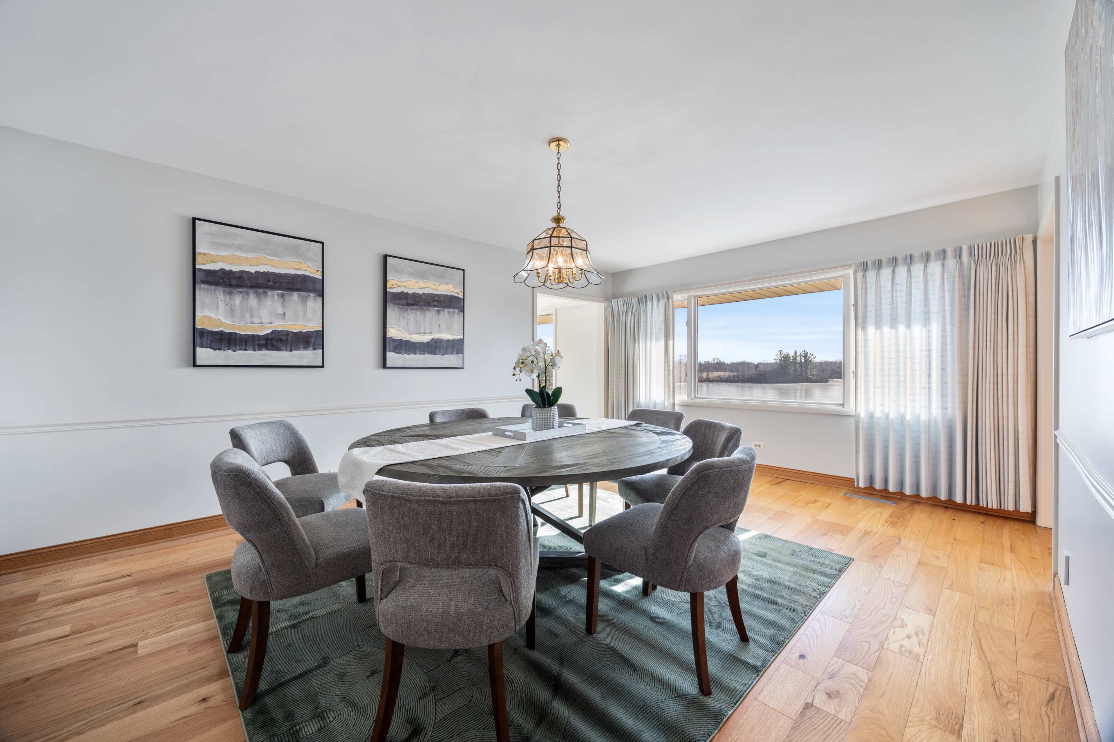 Dreamy Private Lake House, Mundelein, IL | Event | Peerspace