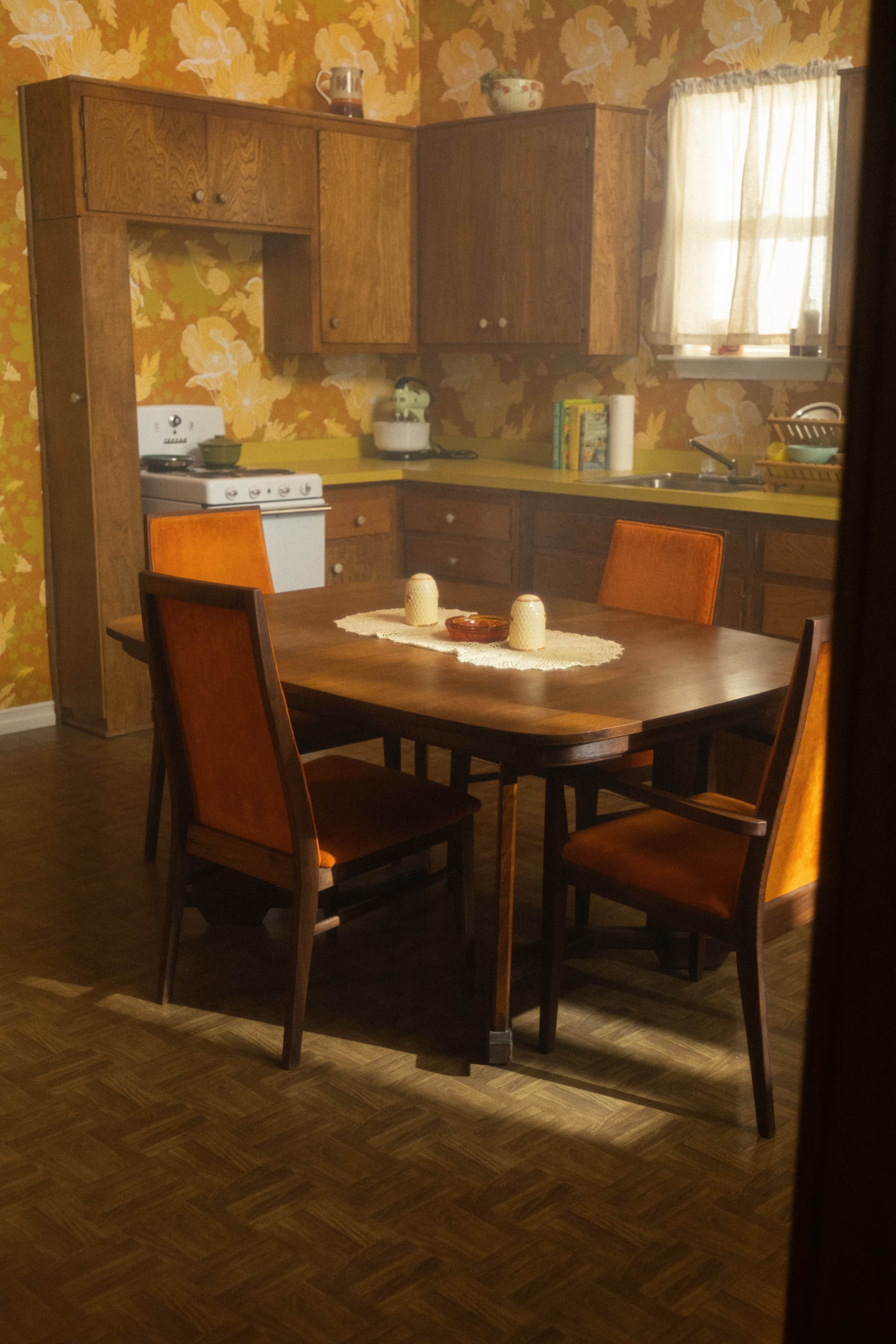 1960's 70's Vintage Kitchen Set | Honeymoon Inn, Los Angeles, CA ...