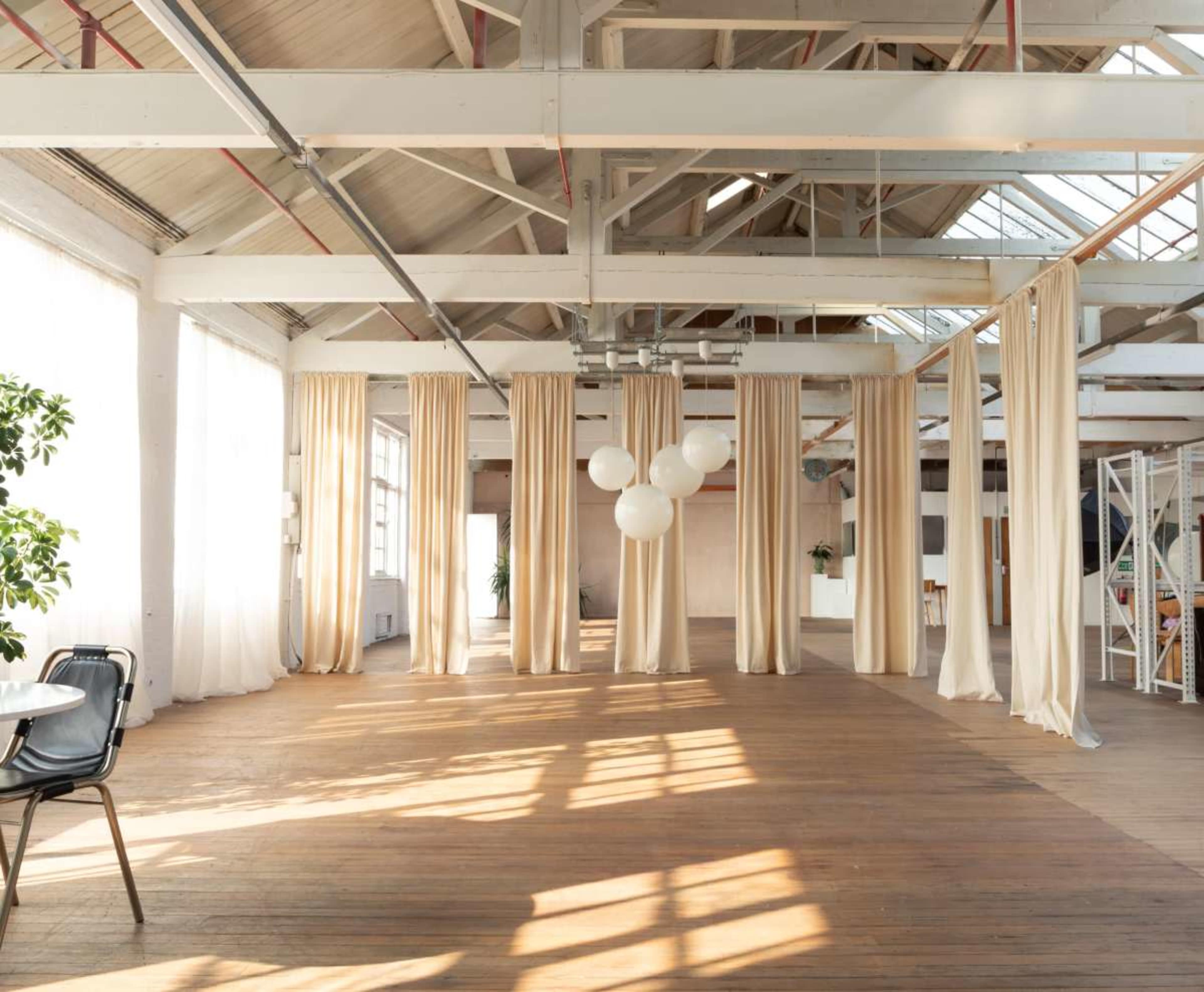 Daylight studio, Victorian Industrial Textile factory, Loft space ...