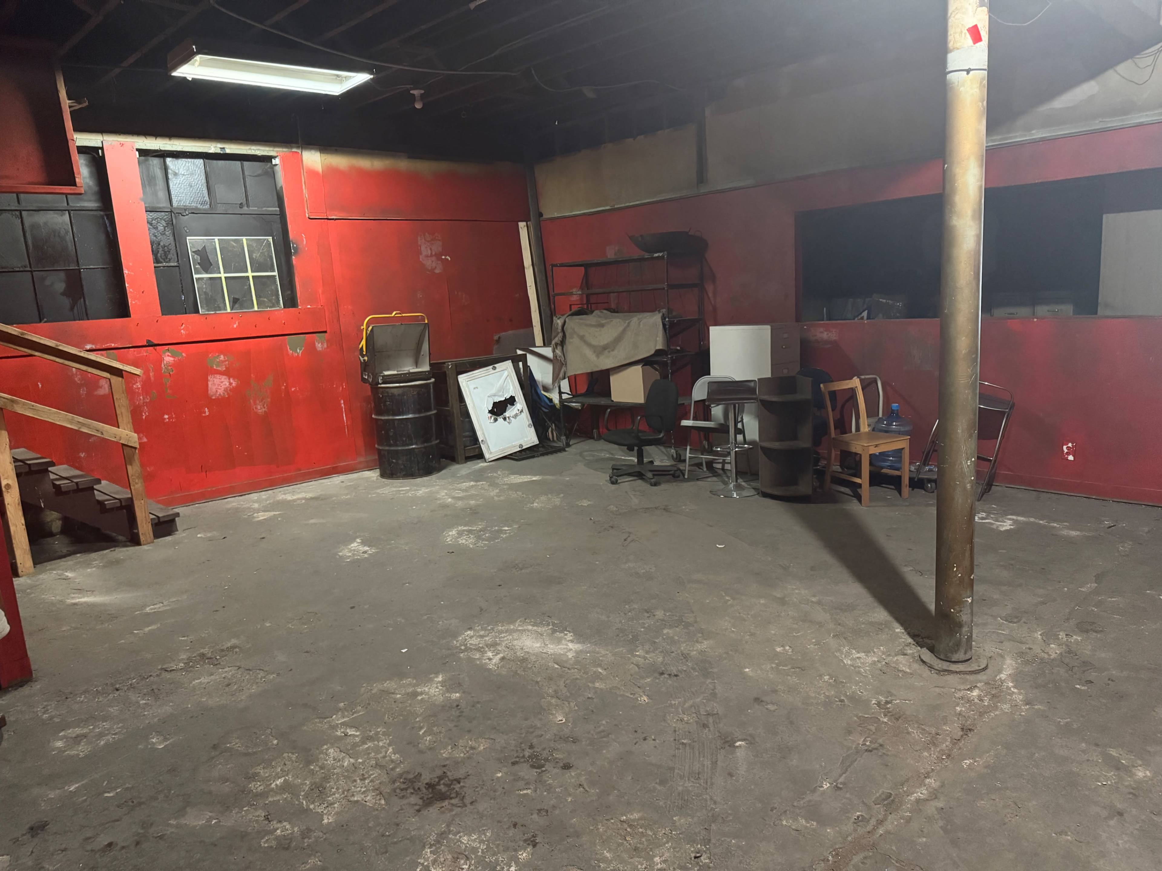 RUN DOWN ROOMS & HALLWAYS, Los Angeles, CA | Production | Peerspace