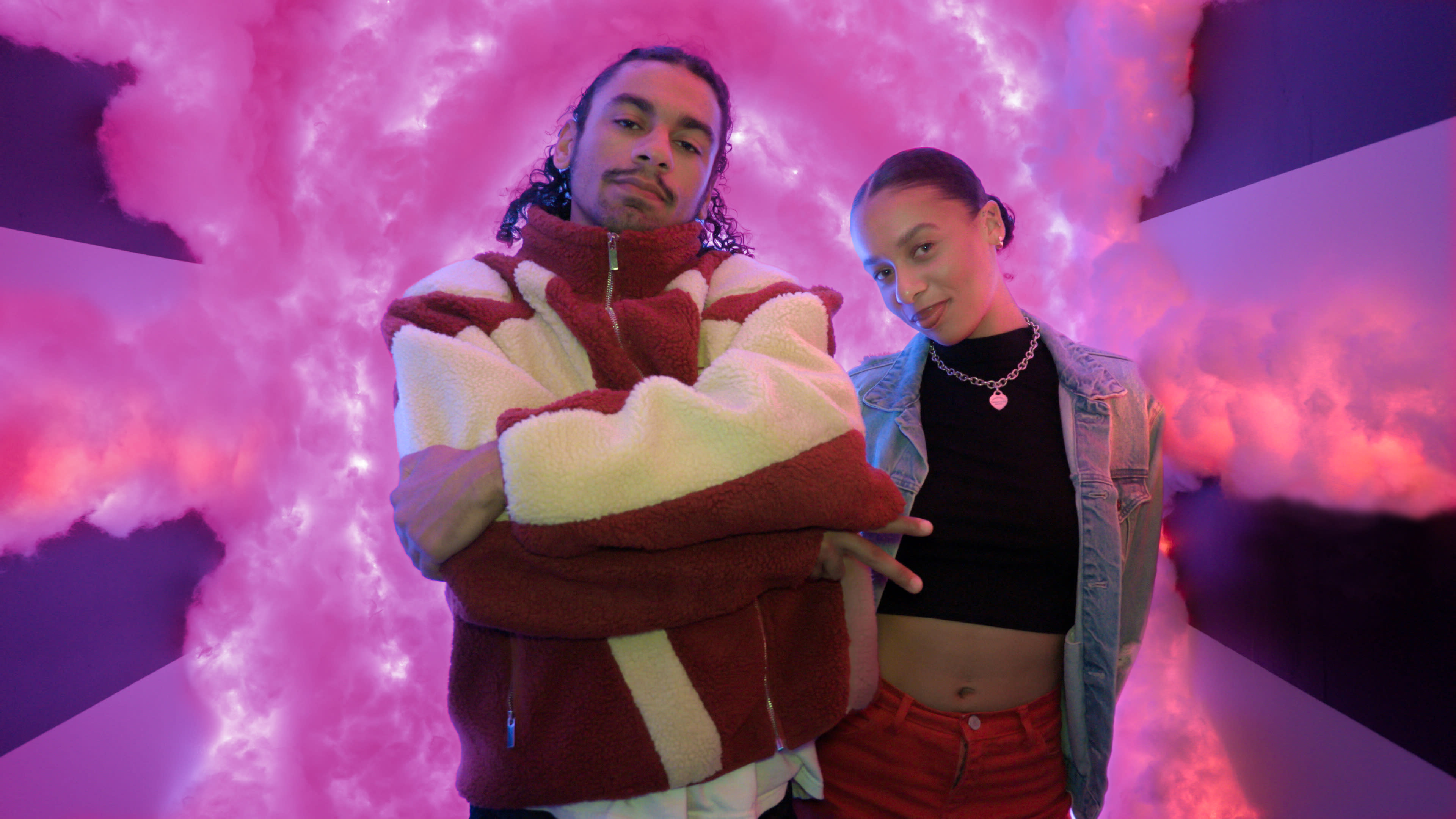 LA's Psychedelic Oasis: Stylish Studio with Cloud Ceiling, North ...