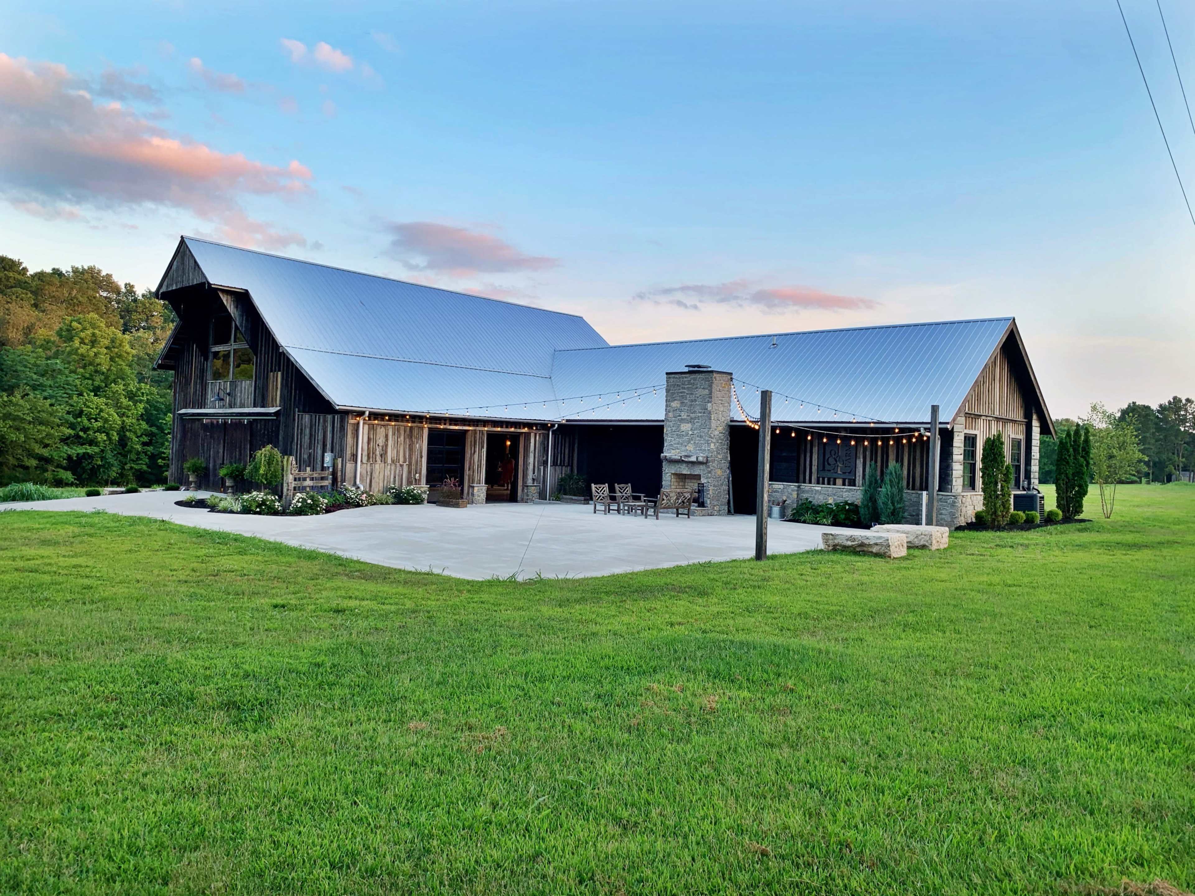 Unique Farm Venue with Multiple Barns and 62 Acres, Cedar Hill, TN ...
