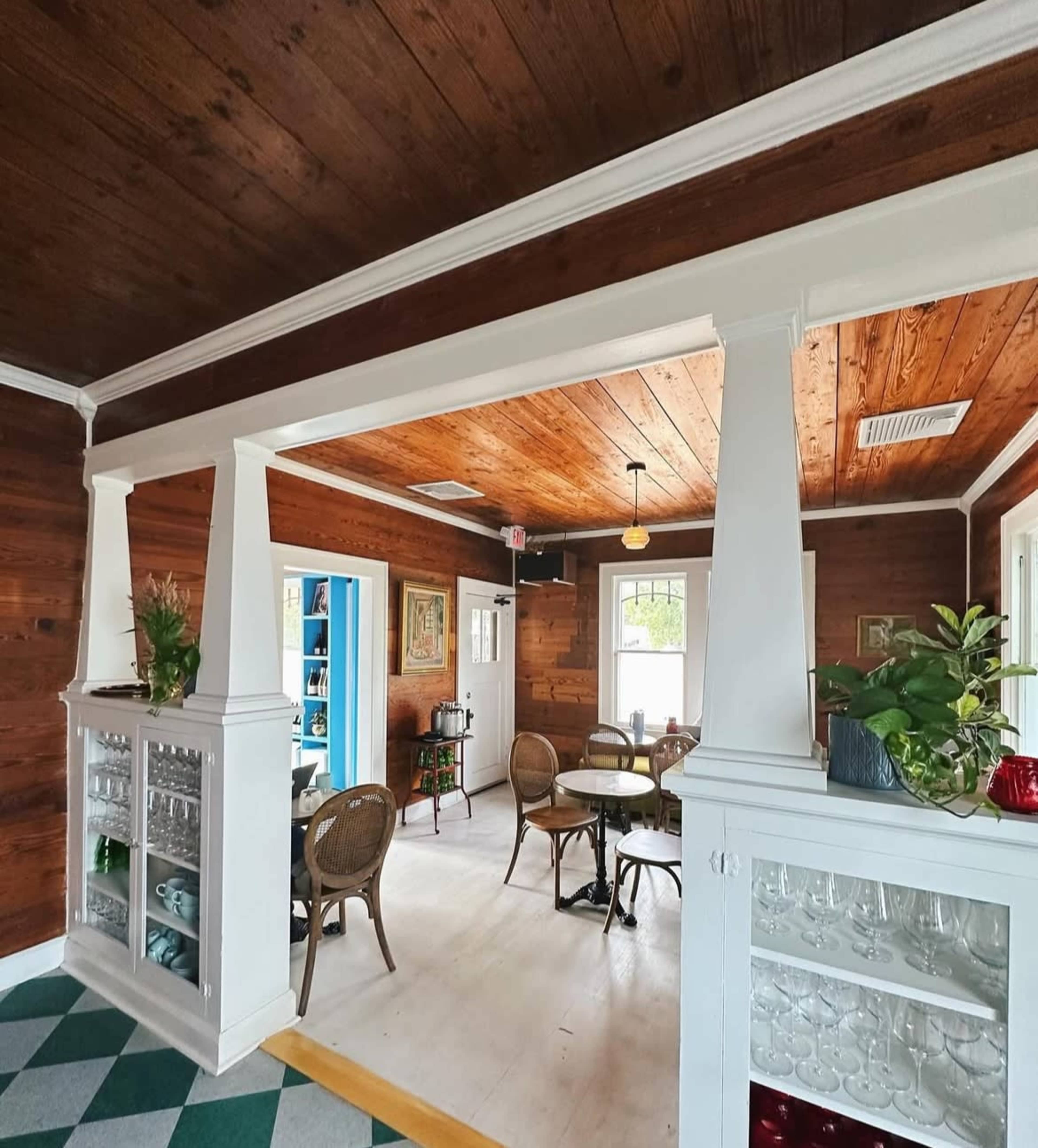 Strangelove | Charming Vintage Cafe Bungalow in East Austin, Austin, TX ...