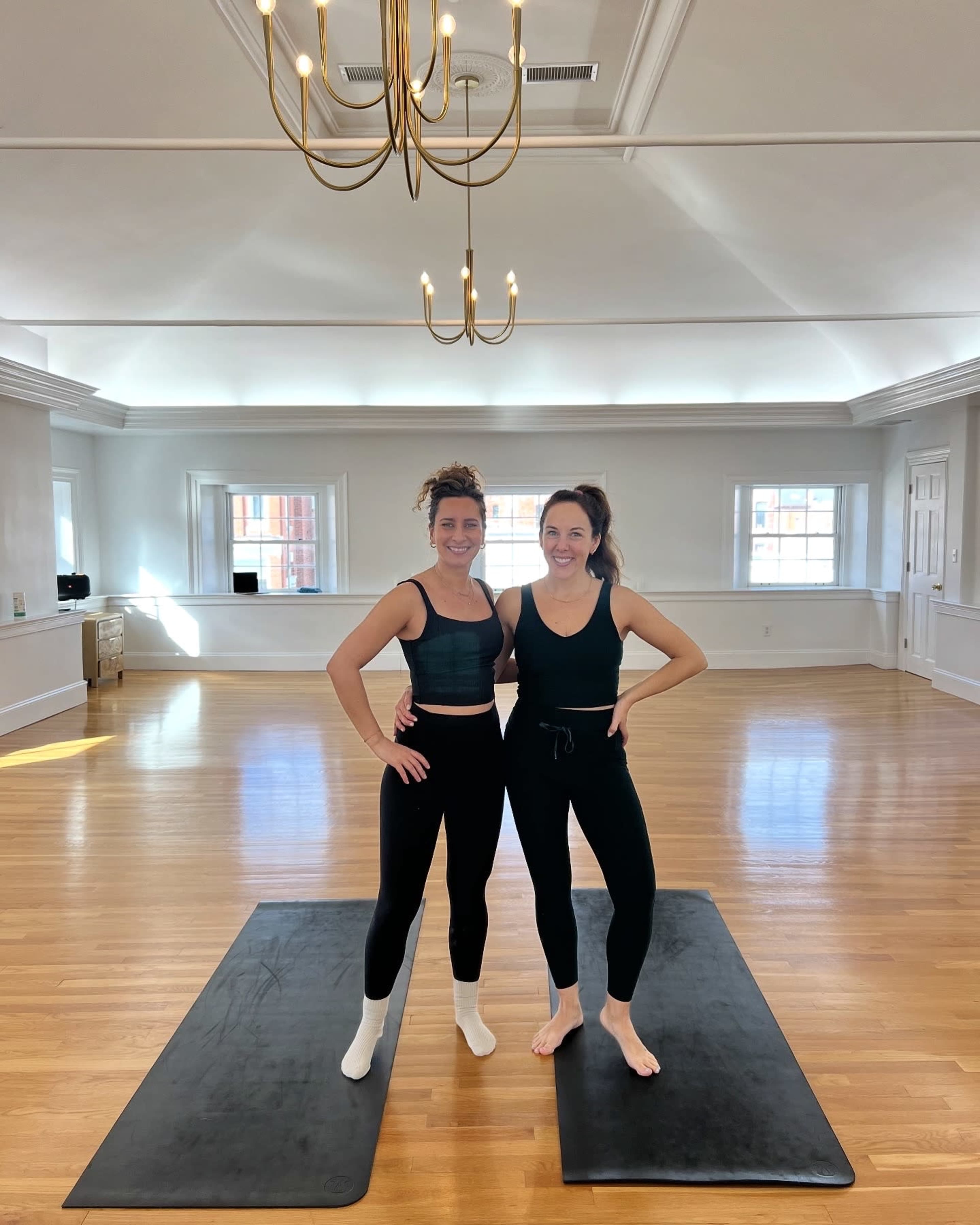 Charming downtown open studio space. Beautiful moldings, lots of ...